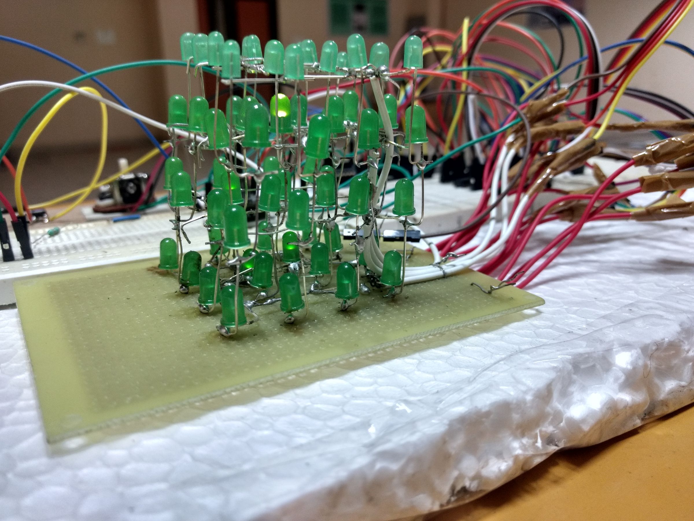 4X4X4 3D Led Cube : 7 Steps - Instructables