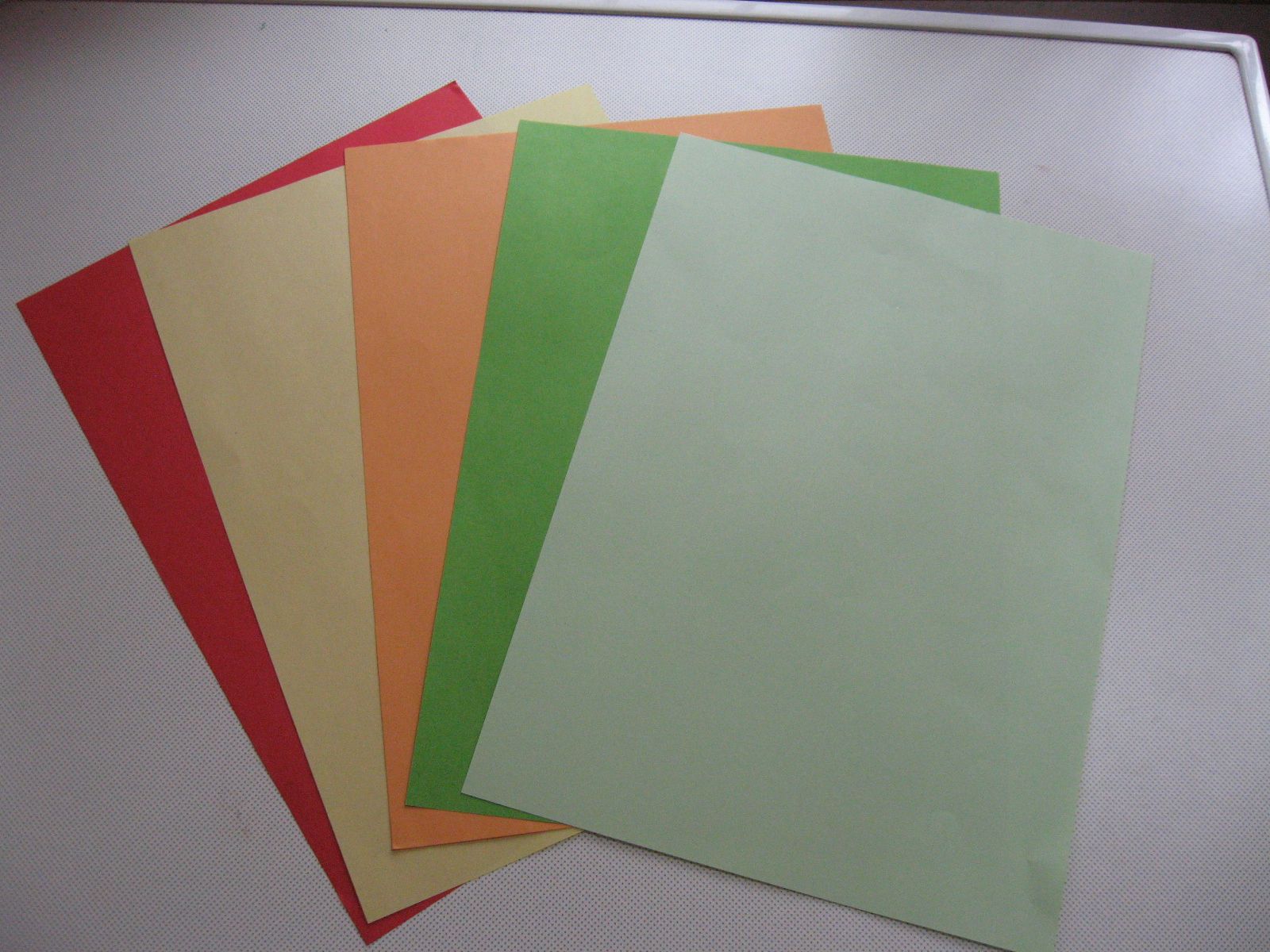 How to Make a Colourful Scrapbook : 4 Steps - Instructables
