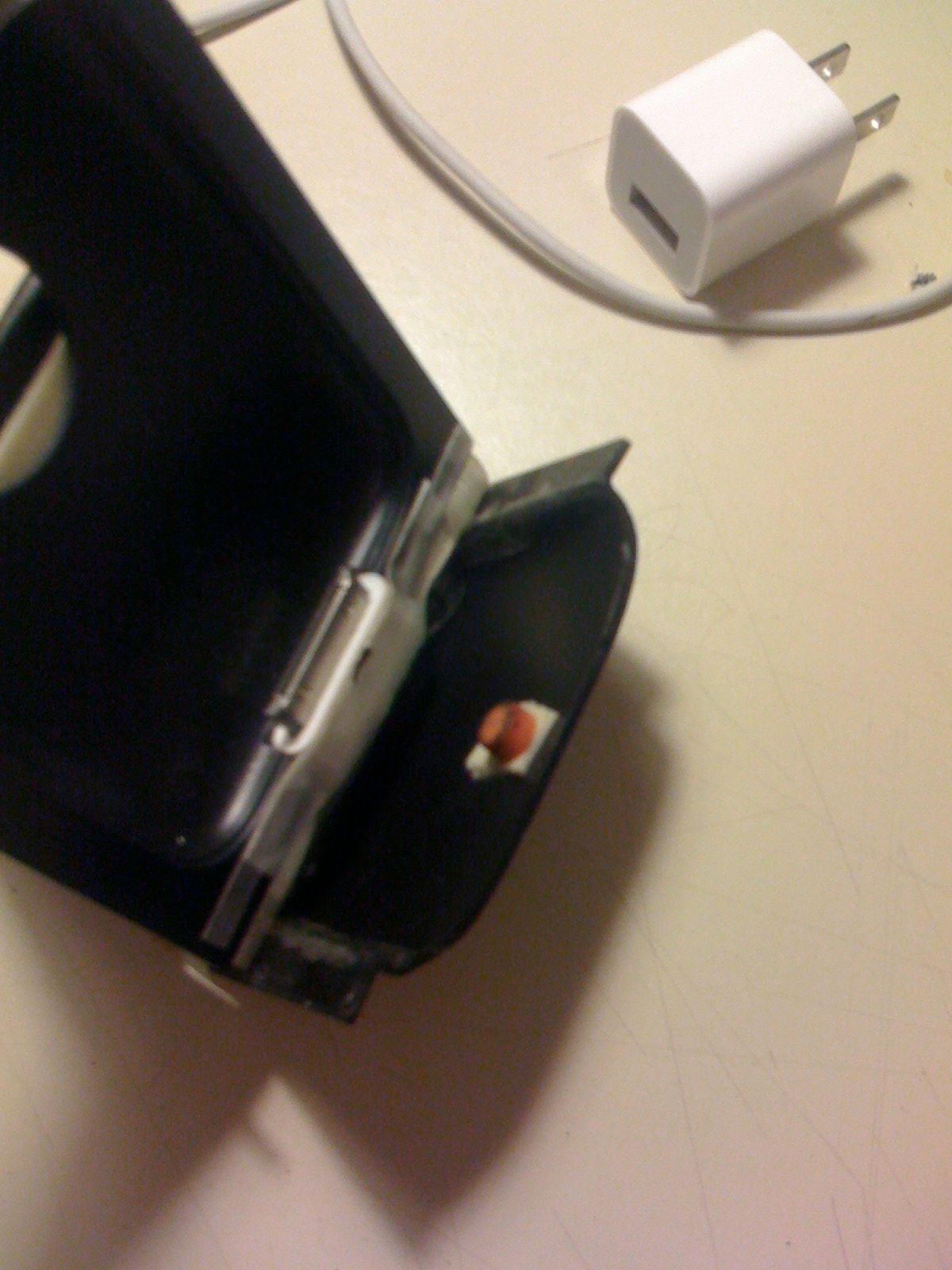 DIY Iphone Dock Using Only the Package Material : 8 Steps - Instructables