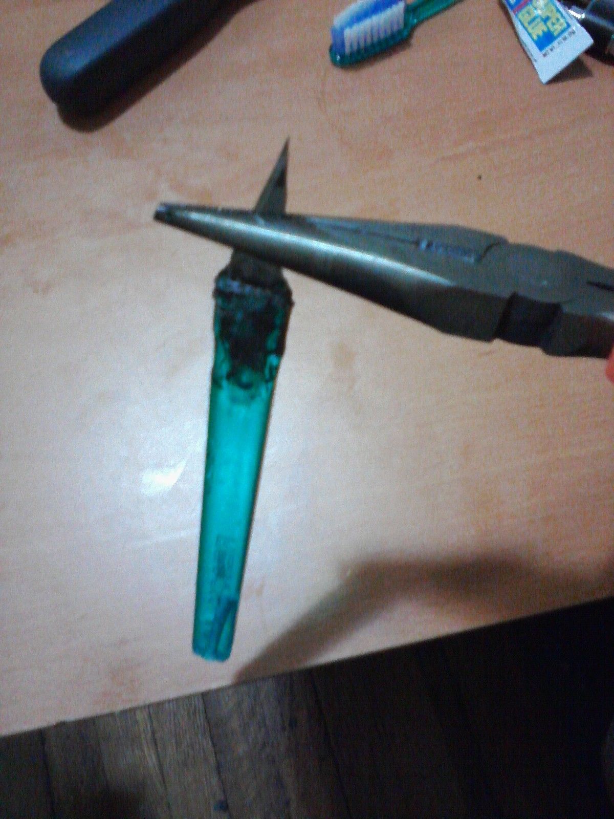 Toothbrush X Acto Knife : 7 Steps - Instructables