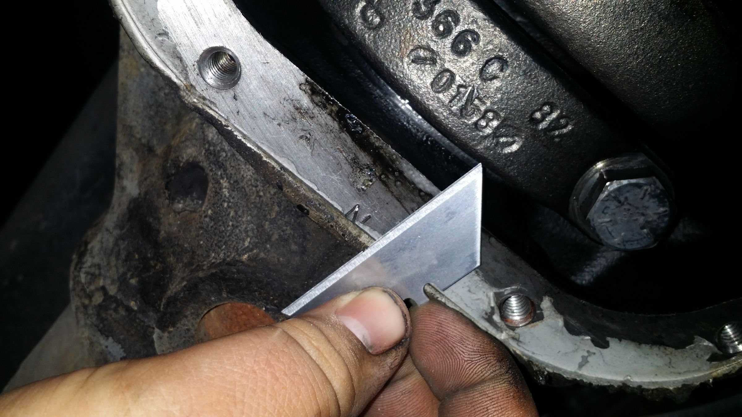 Replacing Your Differential Cover : 6 Steps - Instructables