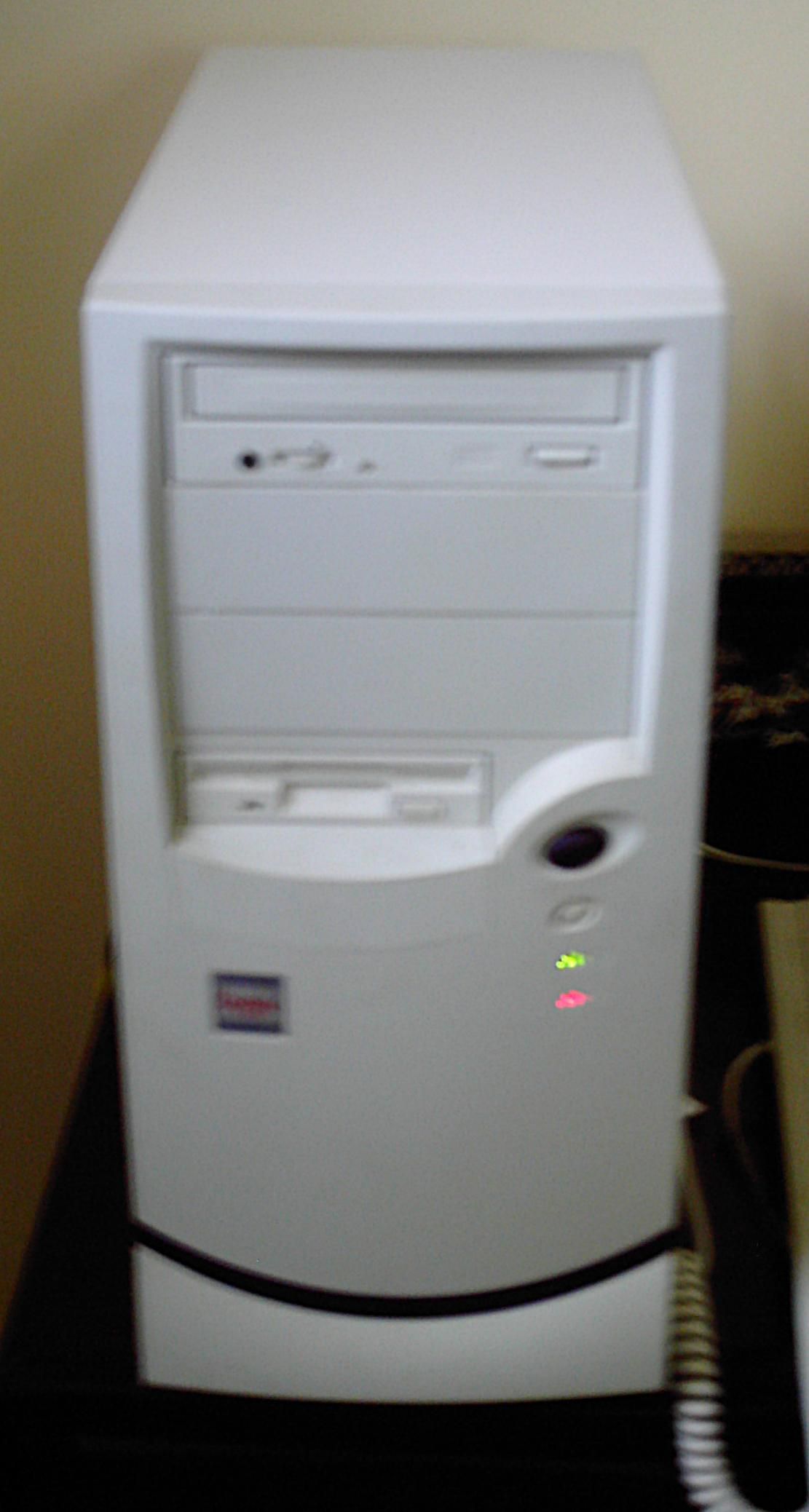 Install a Cigarette Lighter on Computer : 5 Steps - Instructables