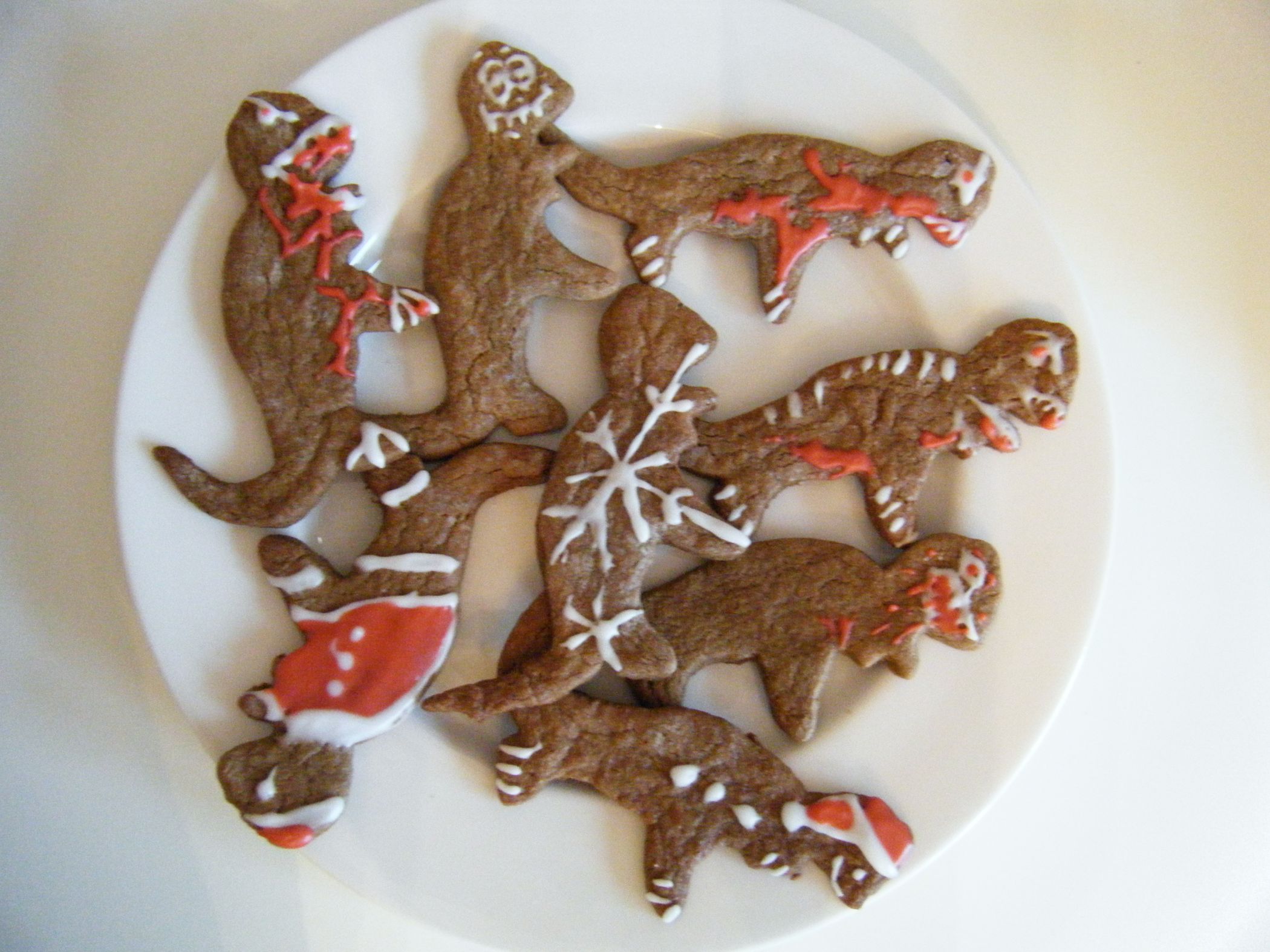 Gingerbreadsaurous Rex Cookie : 4 Steps (with Pictures) - Instructables