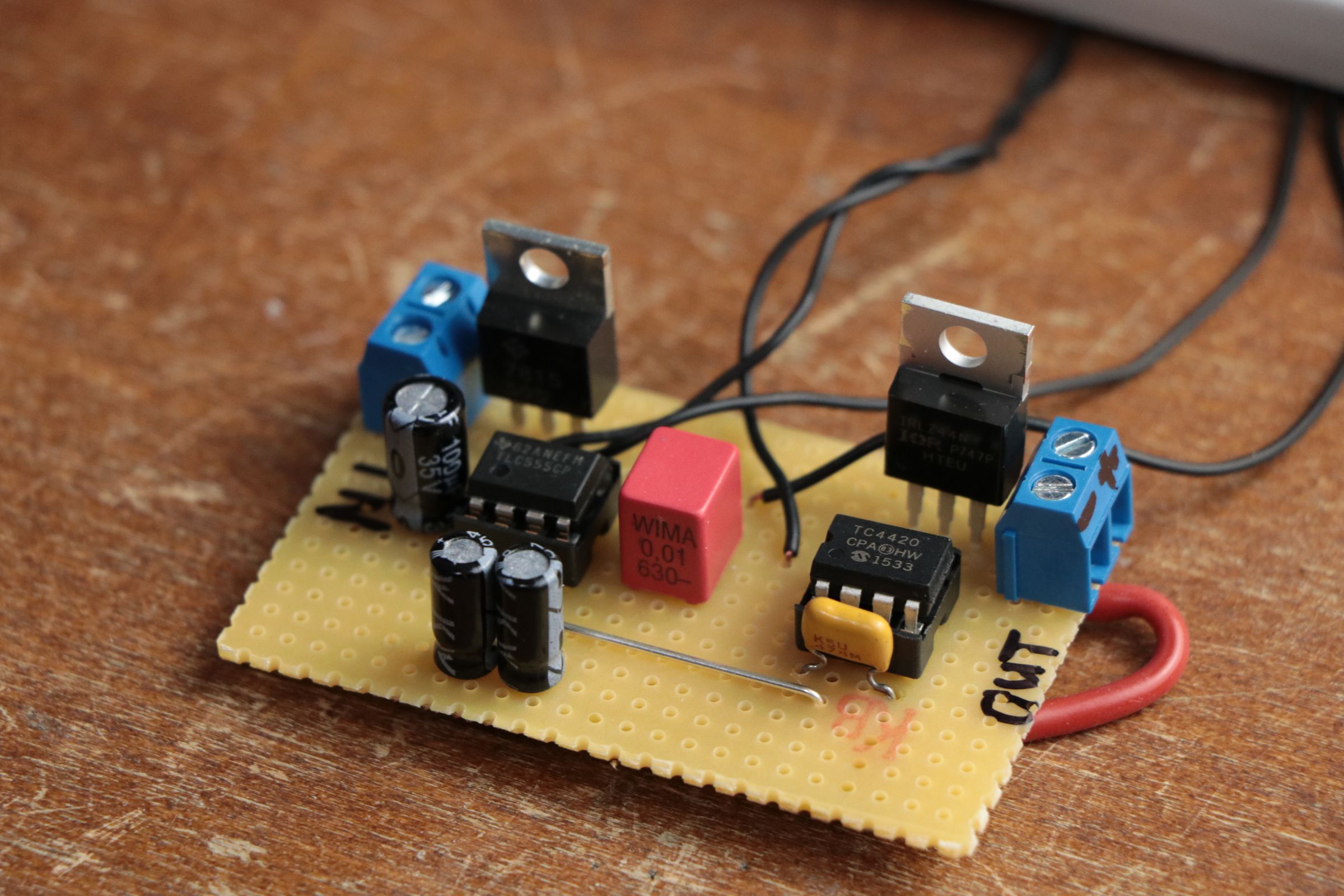 Make Your Own LED Stroboscope : 6 Steps (with Pictures) - Instructables