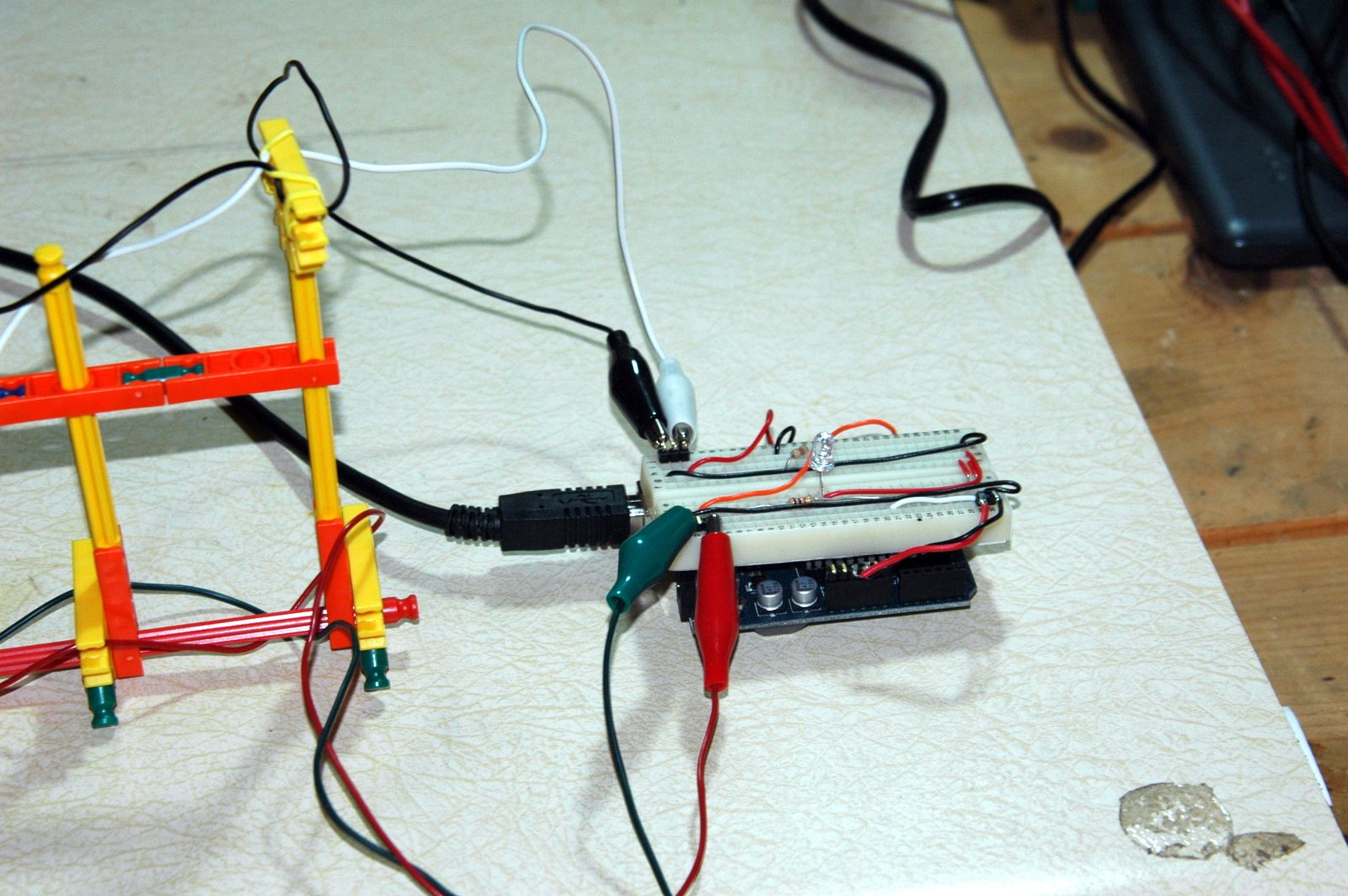 Arduino-Based Optical Tachometer : 6 Steps (with Pictures) - Instructables