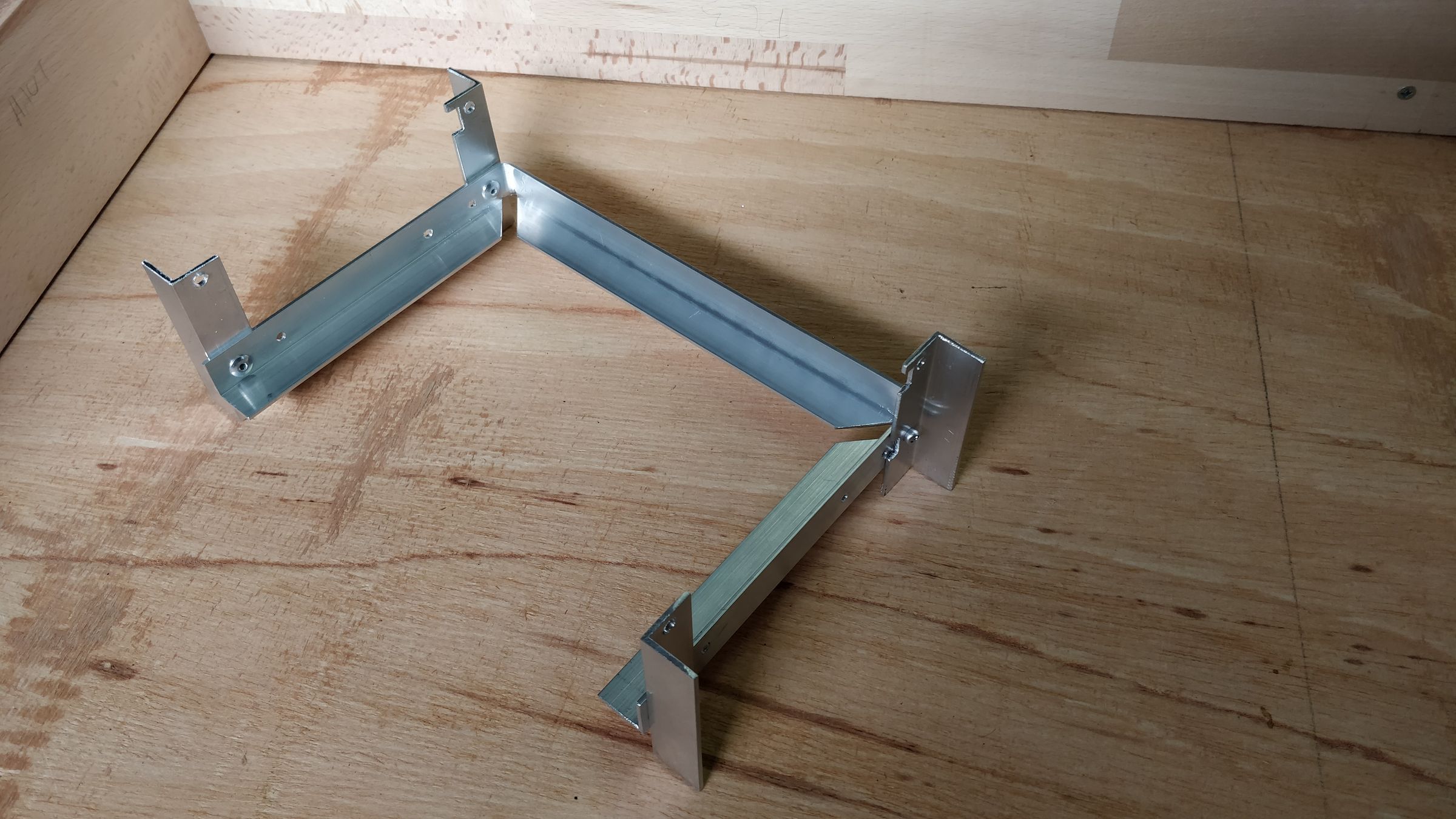 Desk With Built-in Computer and Laptop Height Stand : 10 Steps (with ...