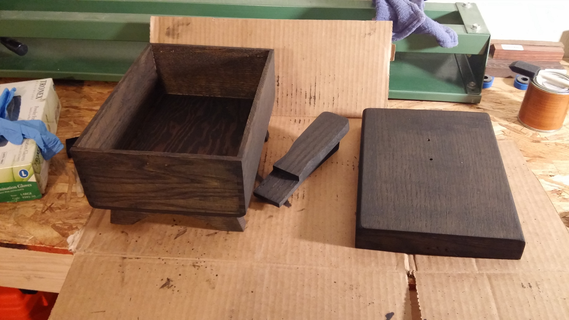 Refurbished Shoe Shine Box : 10 Steps - Instructables