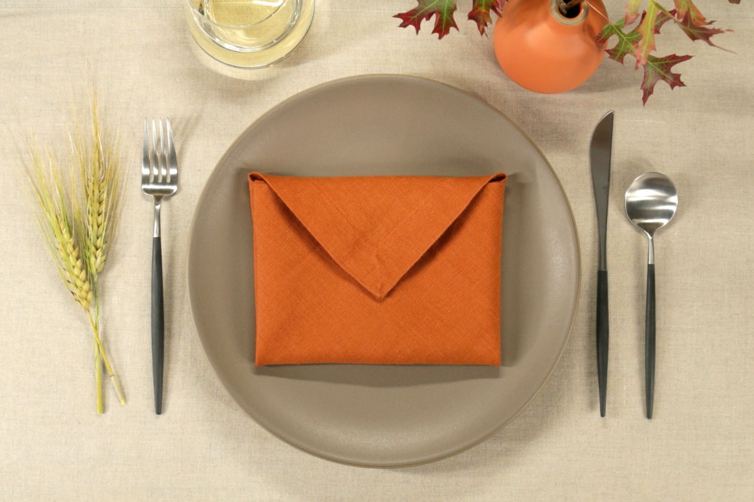 Envelope Napkin Fold : 10 Steps (with Pictures) - Instructables