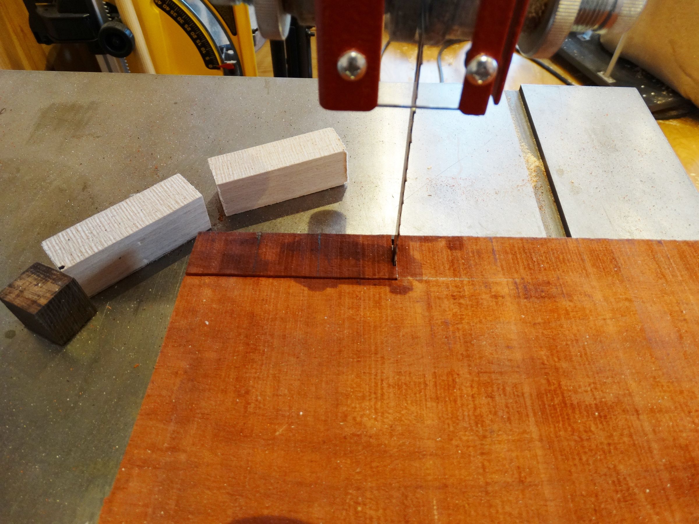 Make a Key Holder : 9 Steps (with Pictures) - Instructables