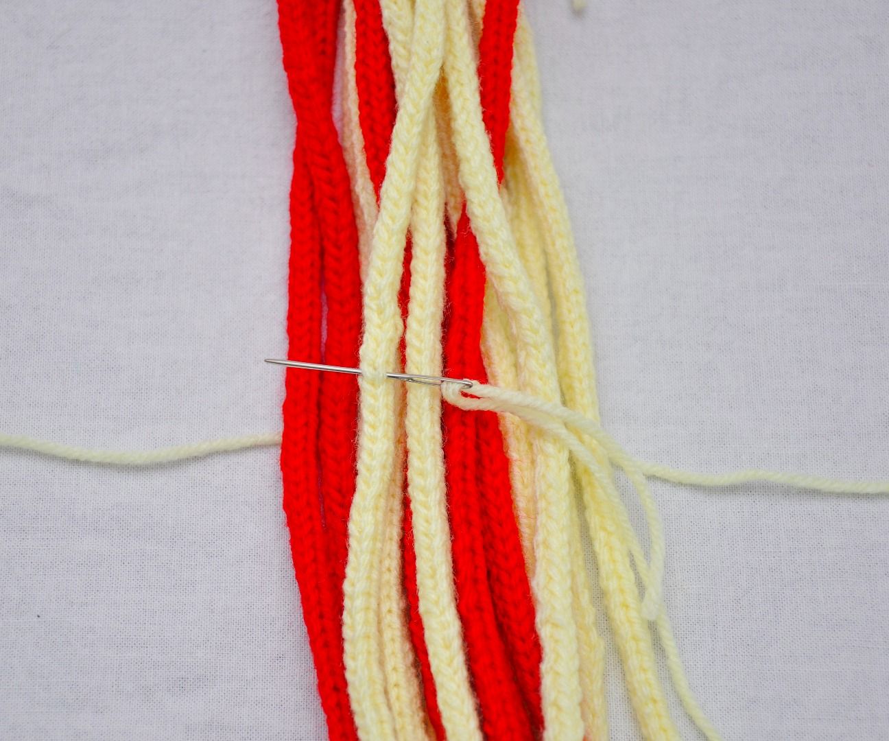 Spaghetti and Meatball Knit Scarf : 9 Steps (with Pictures) - Instructables