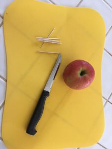 IKnife: a Pocket Knife Carved From Apple : 4 Steps - Instructables