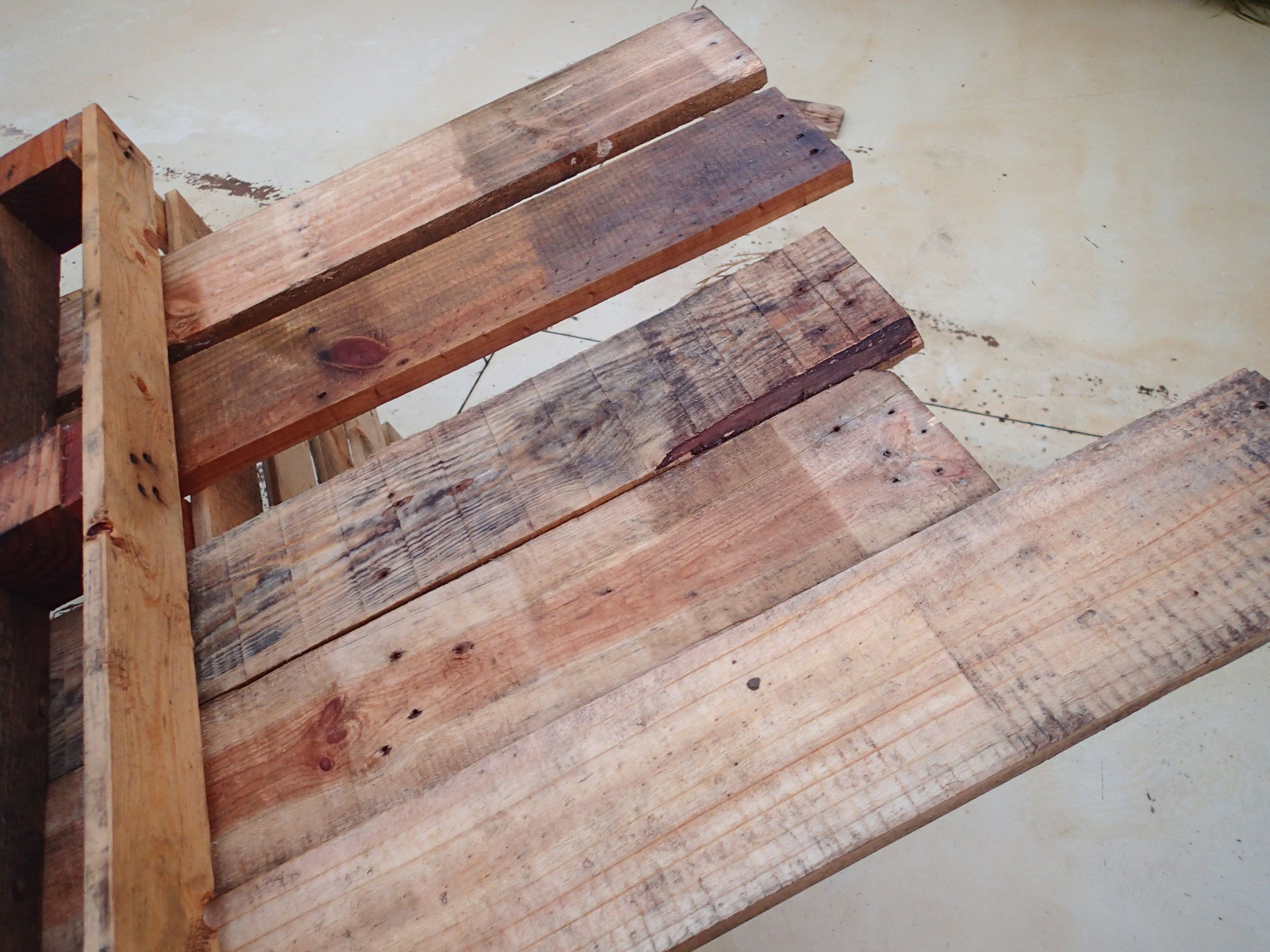 Pallet Cleaning : 4 Steps - Instructables