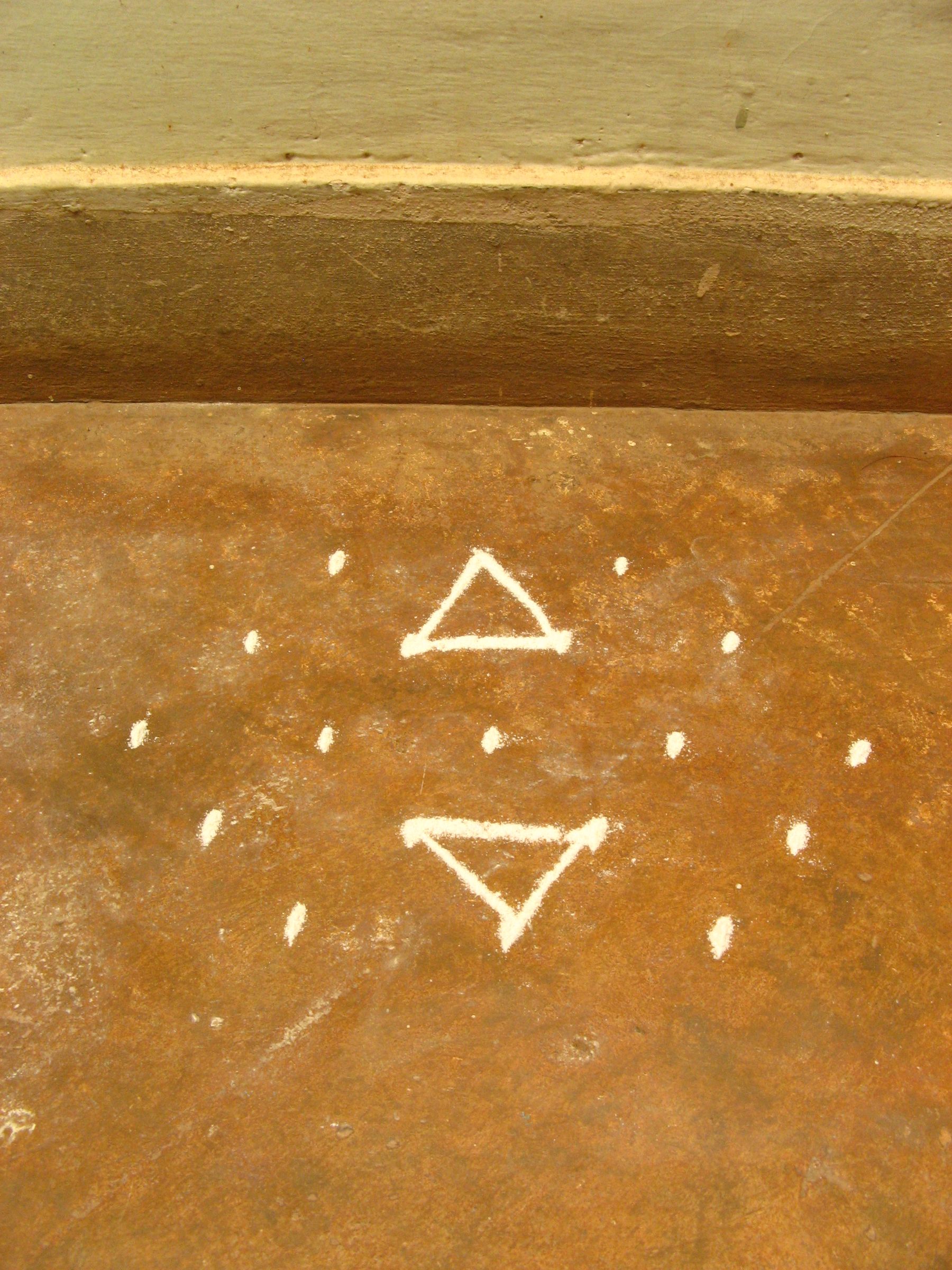 How to Draw a Grid Rangoli by Hand : 6 Steps - Instructables