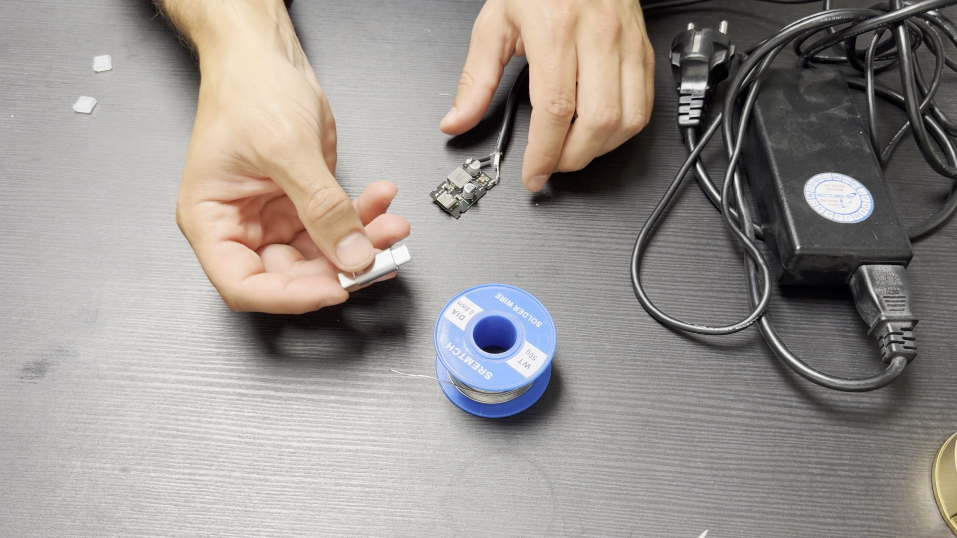 Turn Your Old Laptop Charger Into USB-C Charger! : 9 Steps - Instructables