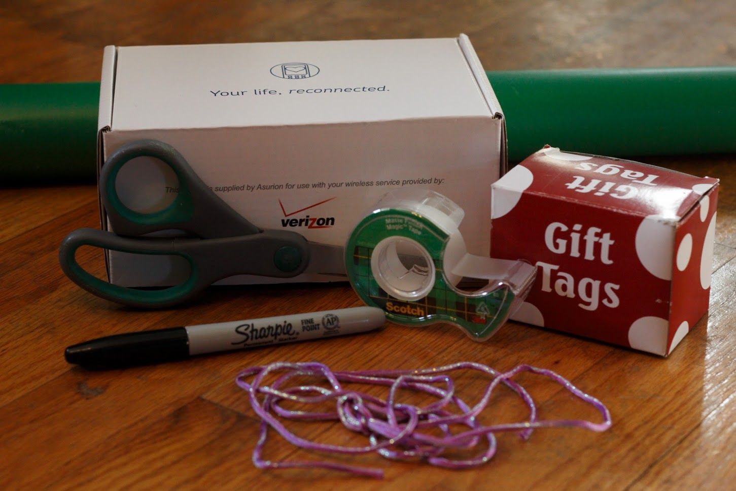 How to Properly Wrap a Present : 17 Steps (with Pictures) - Instructables