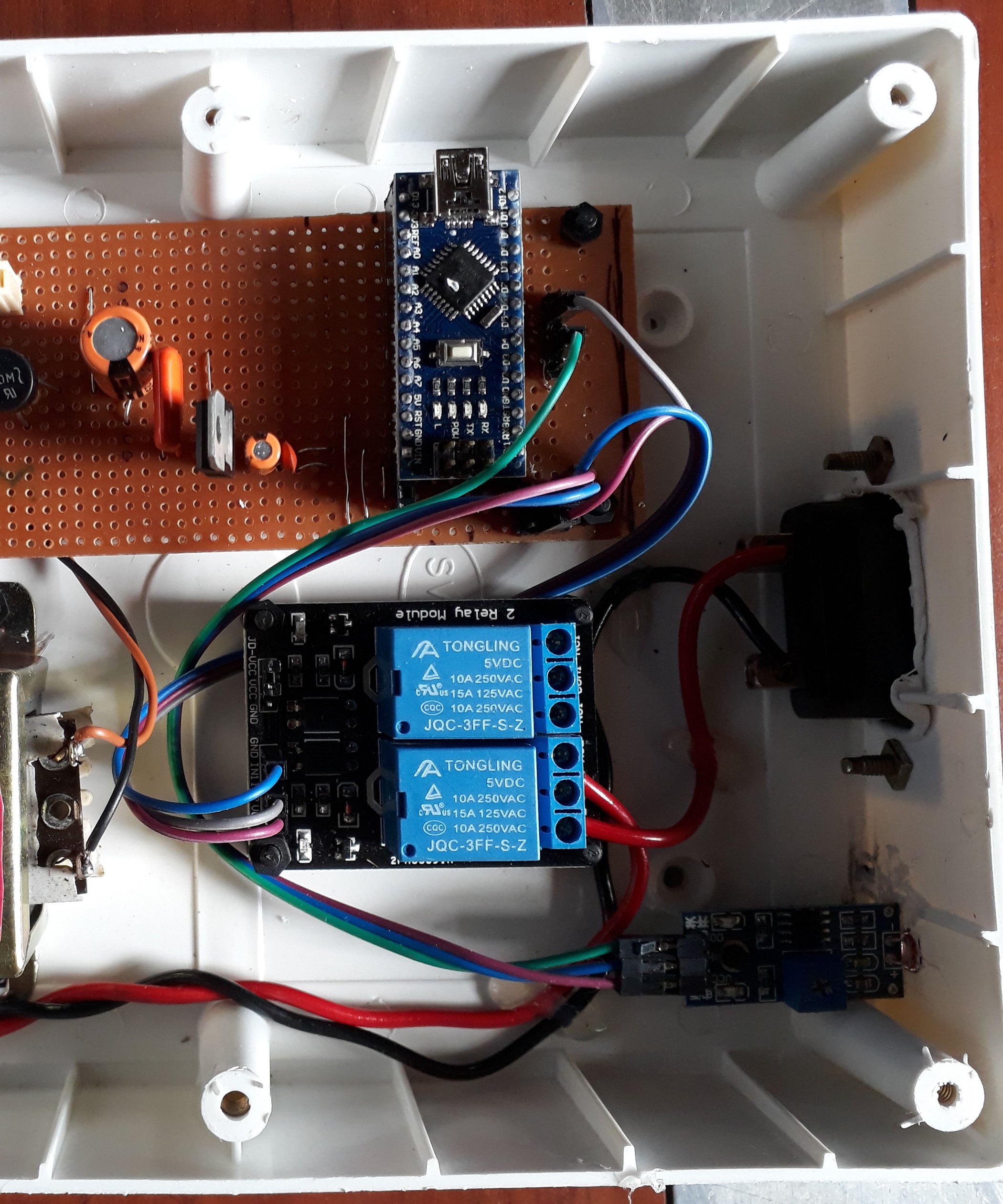 Motion Activated Light Switch With Light Sensor : 5 Steps - Instructables