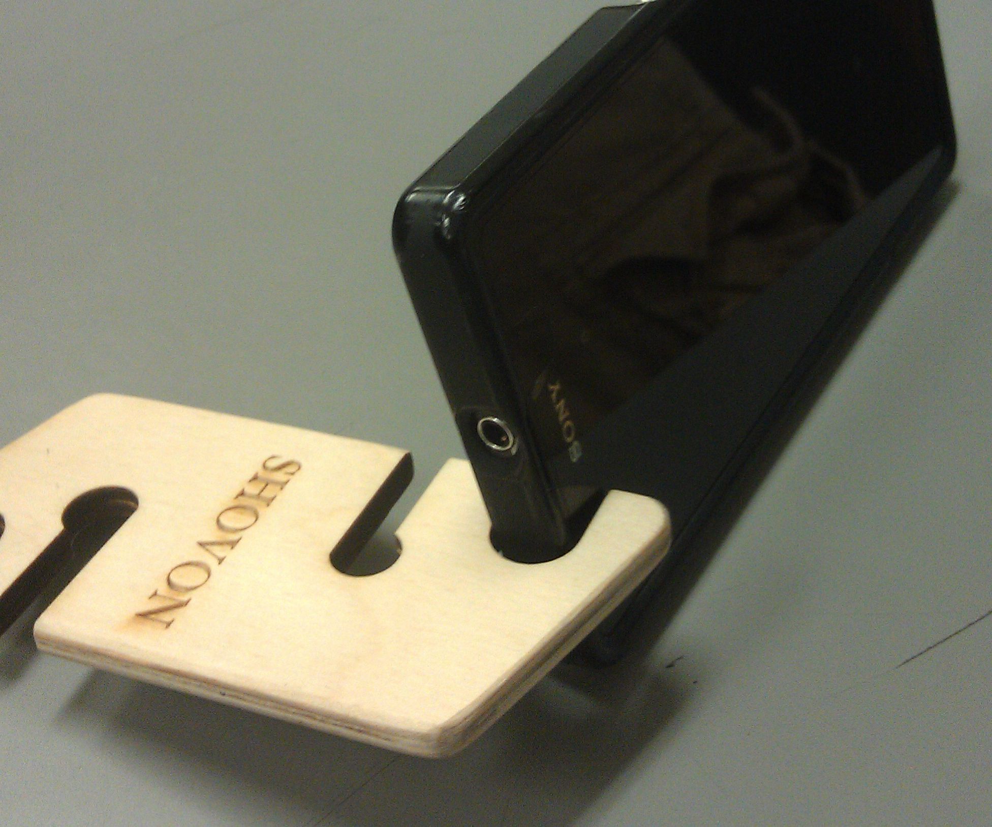 Simple Phone Stand : 4 Steps - Instructables