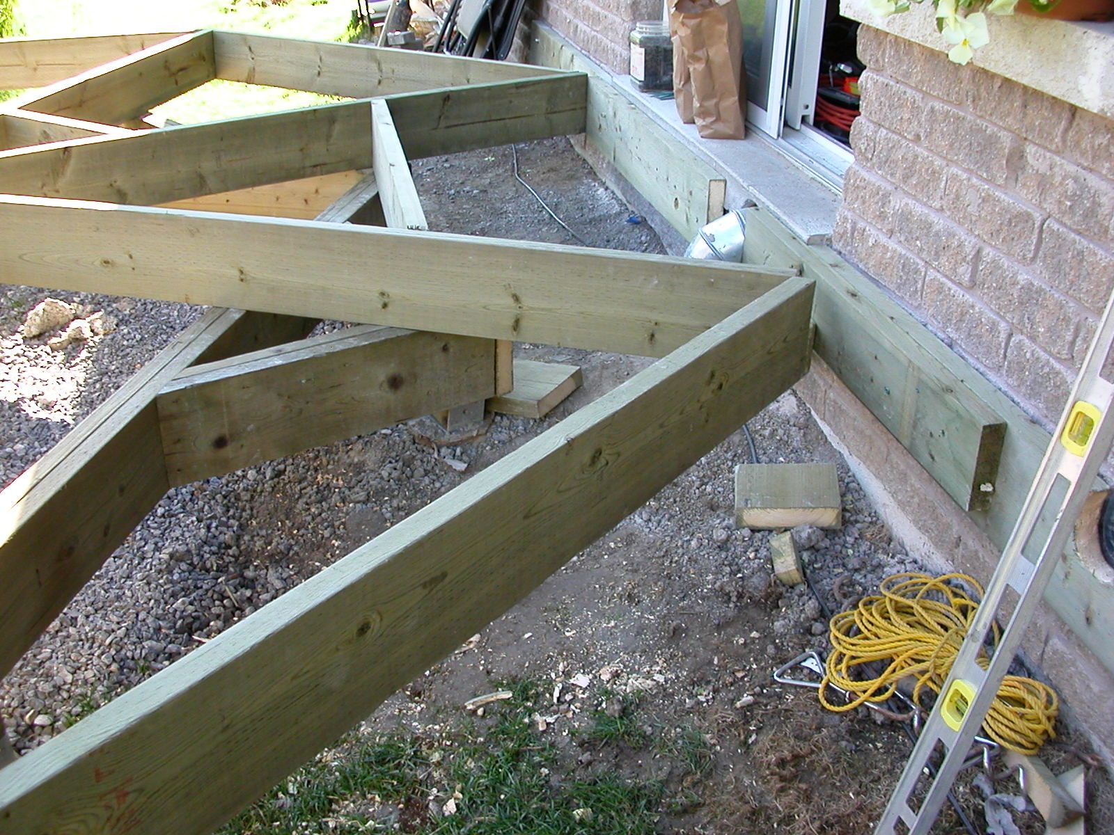 How to Build an Octagonal Deck : 24 Steps (with Pictures) - Instructables