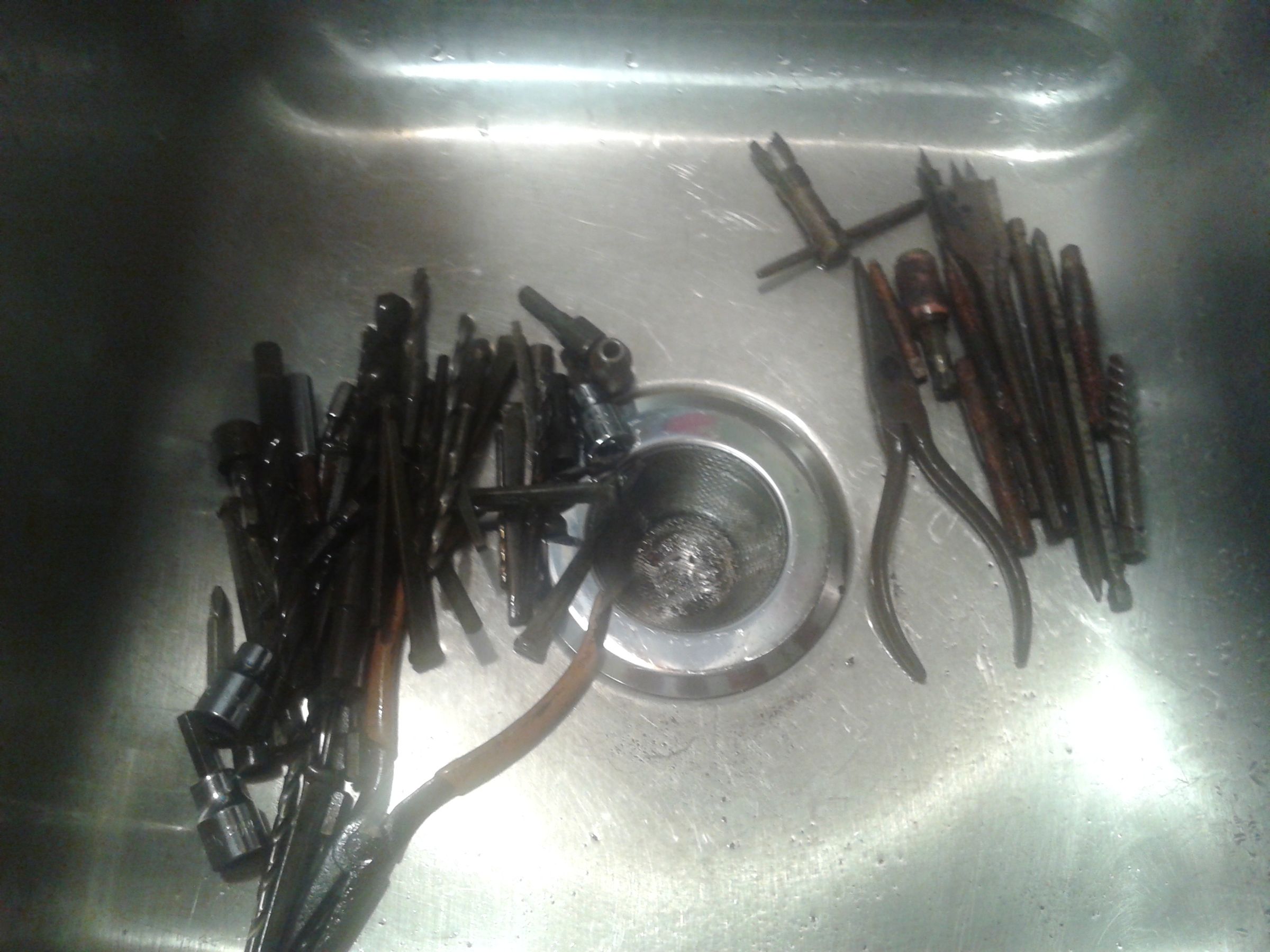 Cleaning Rust Off of Tools Without Harsh Chemicals : 4 Steps (with ...