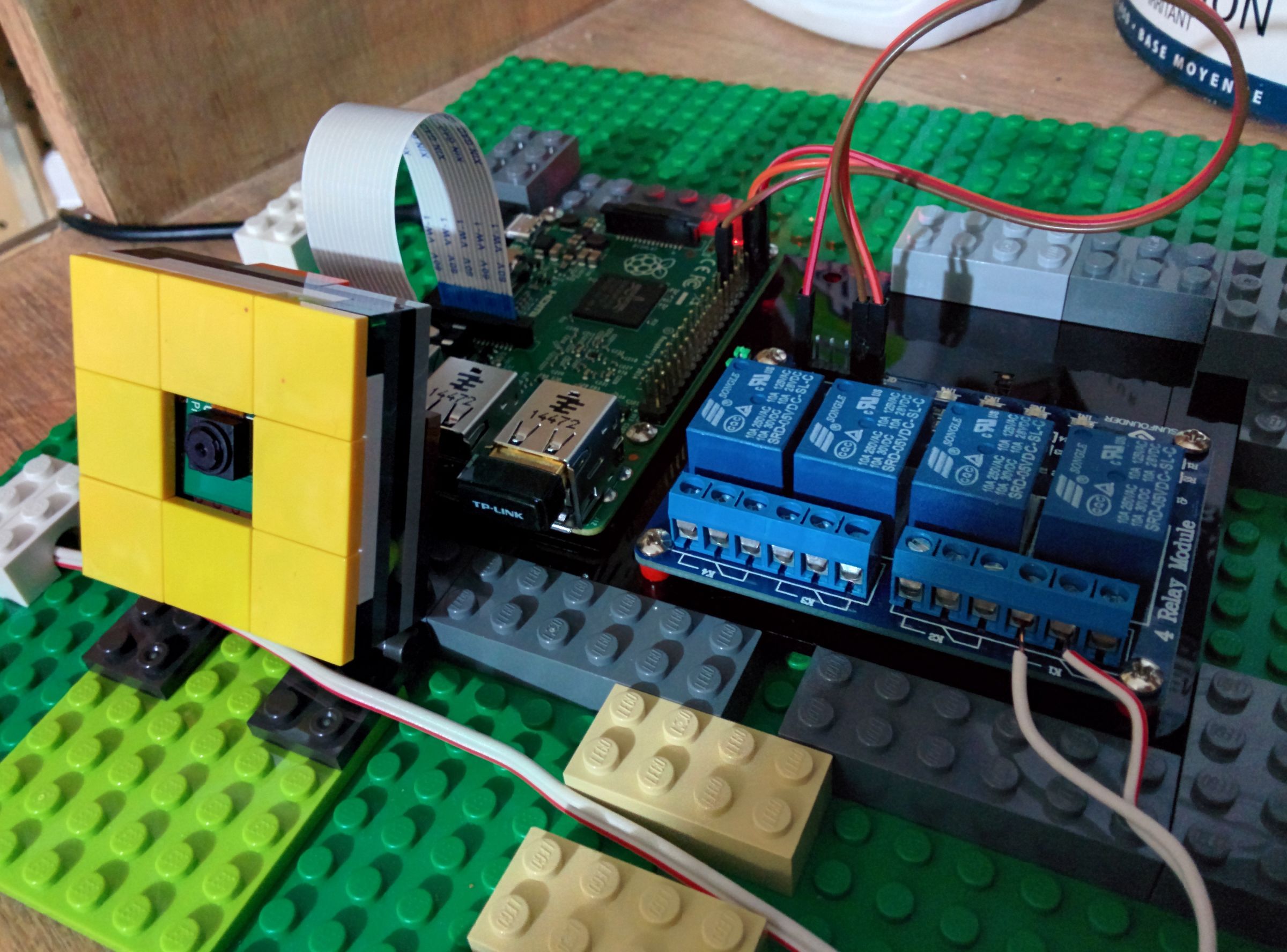 Raspberry Pi Garage Door Opener With Streaming Video of Door Status. : 9 Steps - Instructables