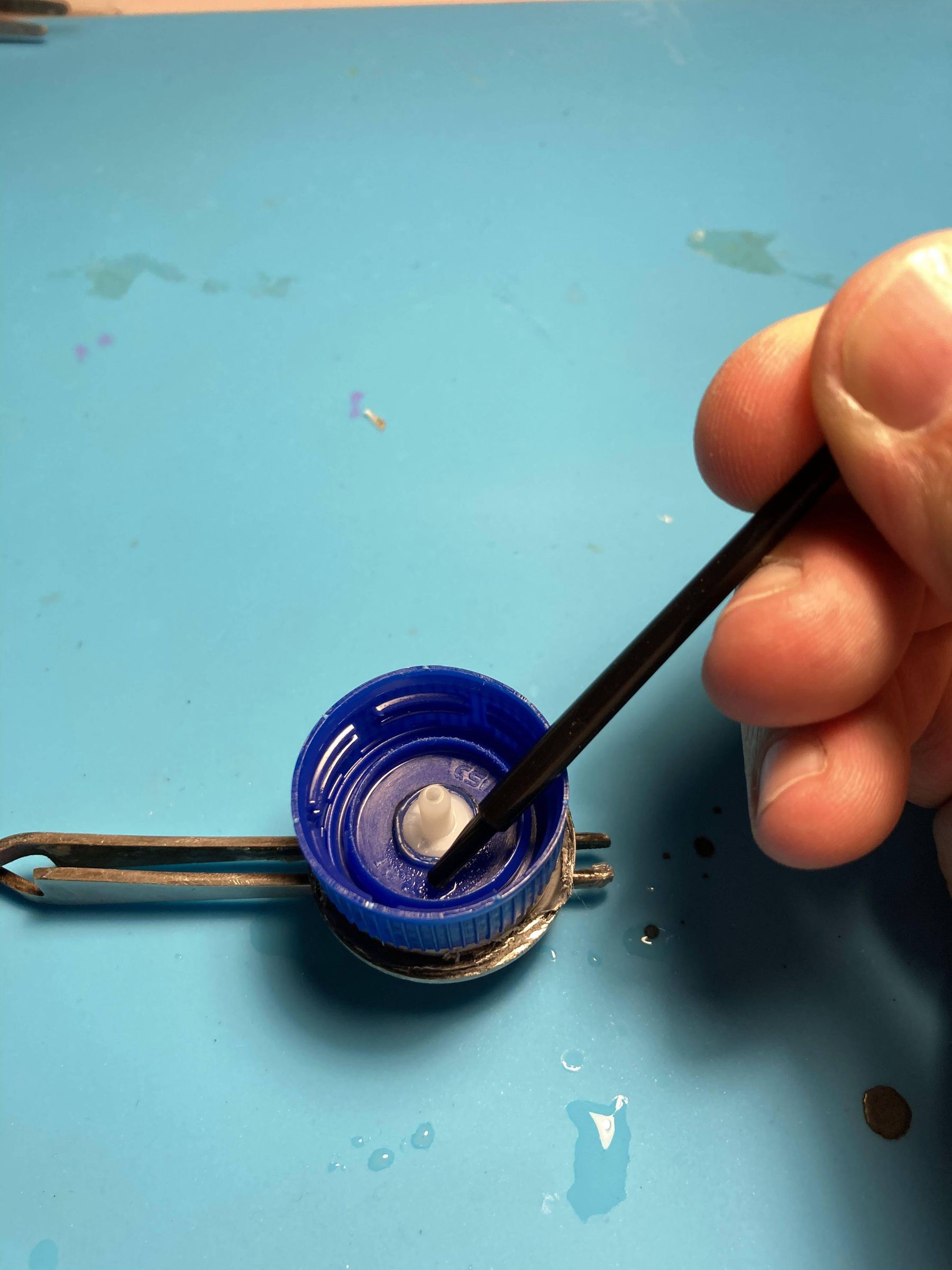 DIY Aerosol Sprayer - DIY Spray Paint : 8 Steps - Instructables