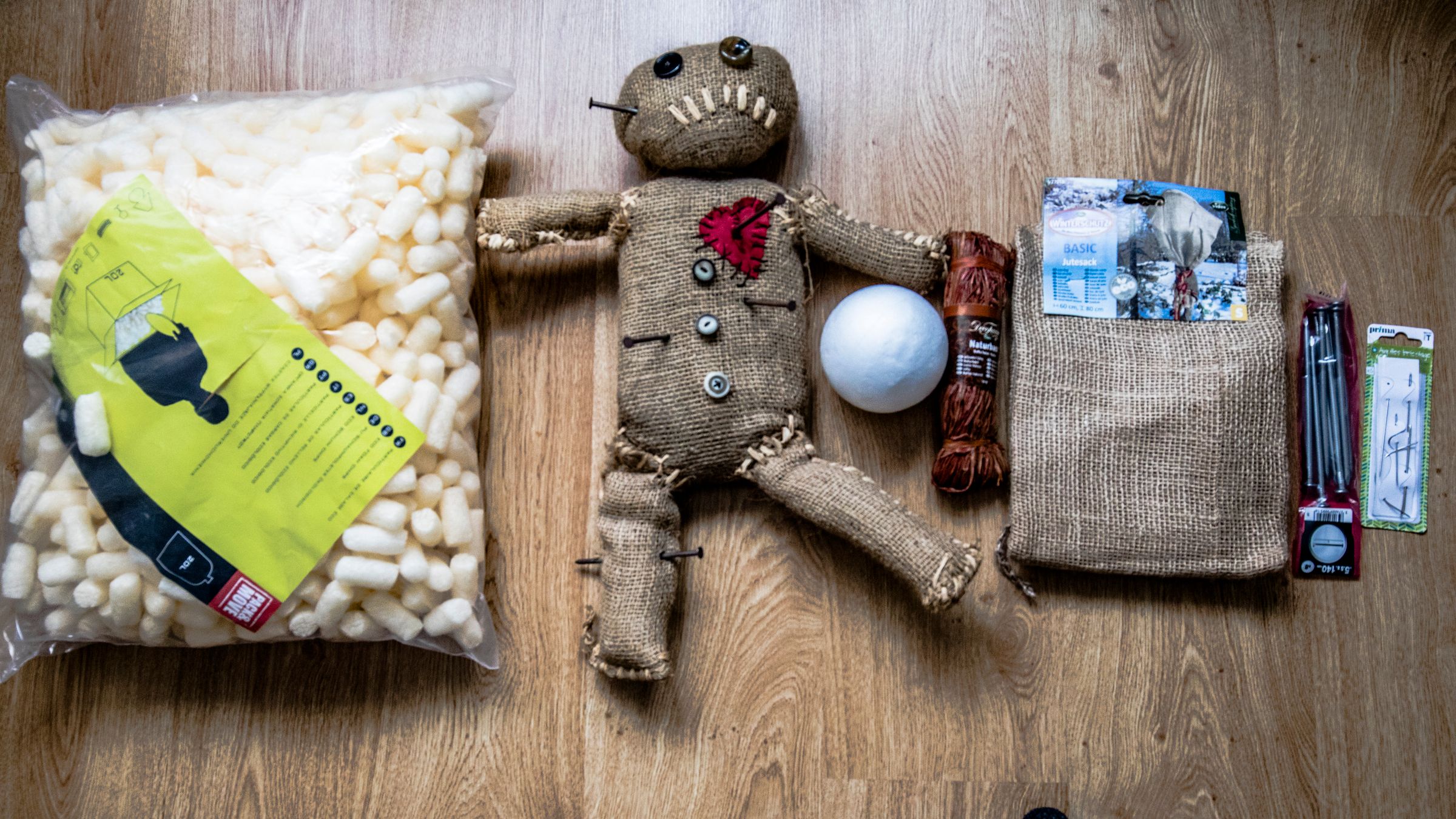 How to Make a Possessed Voodoo Doll - HALLOWEEN TUTORIAL : 24 Steps ...