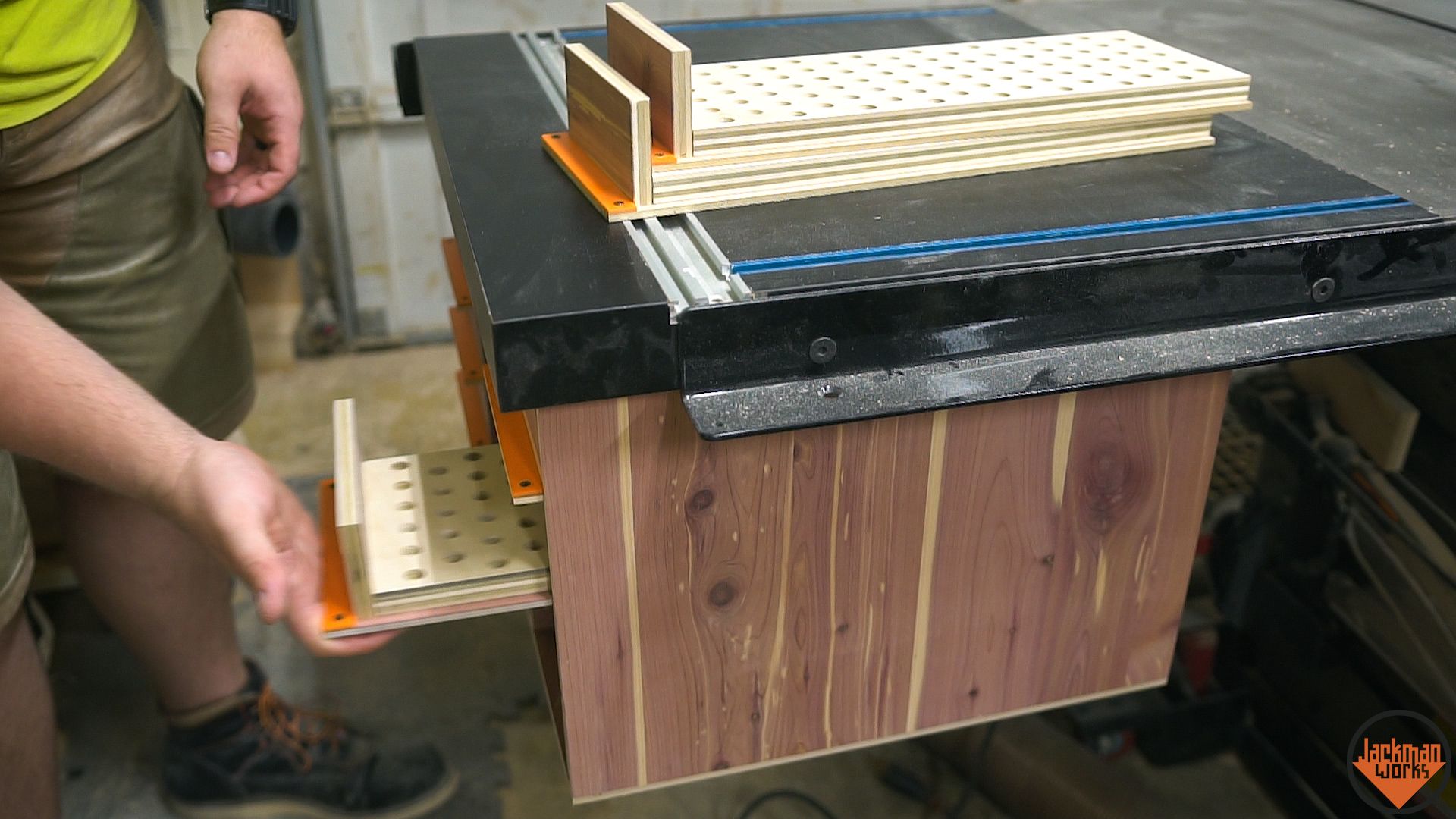 Ultimate Router Table & Storage Cabinet (table Saw Extension Wing) : 17 ...