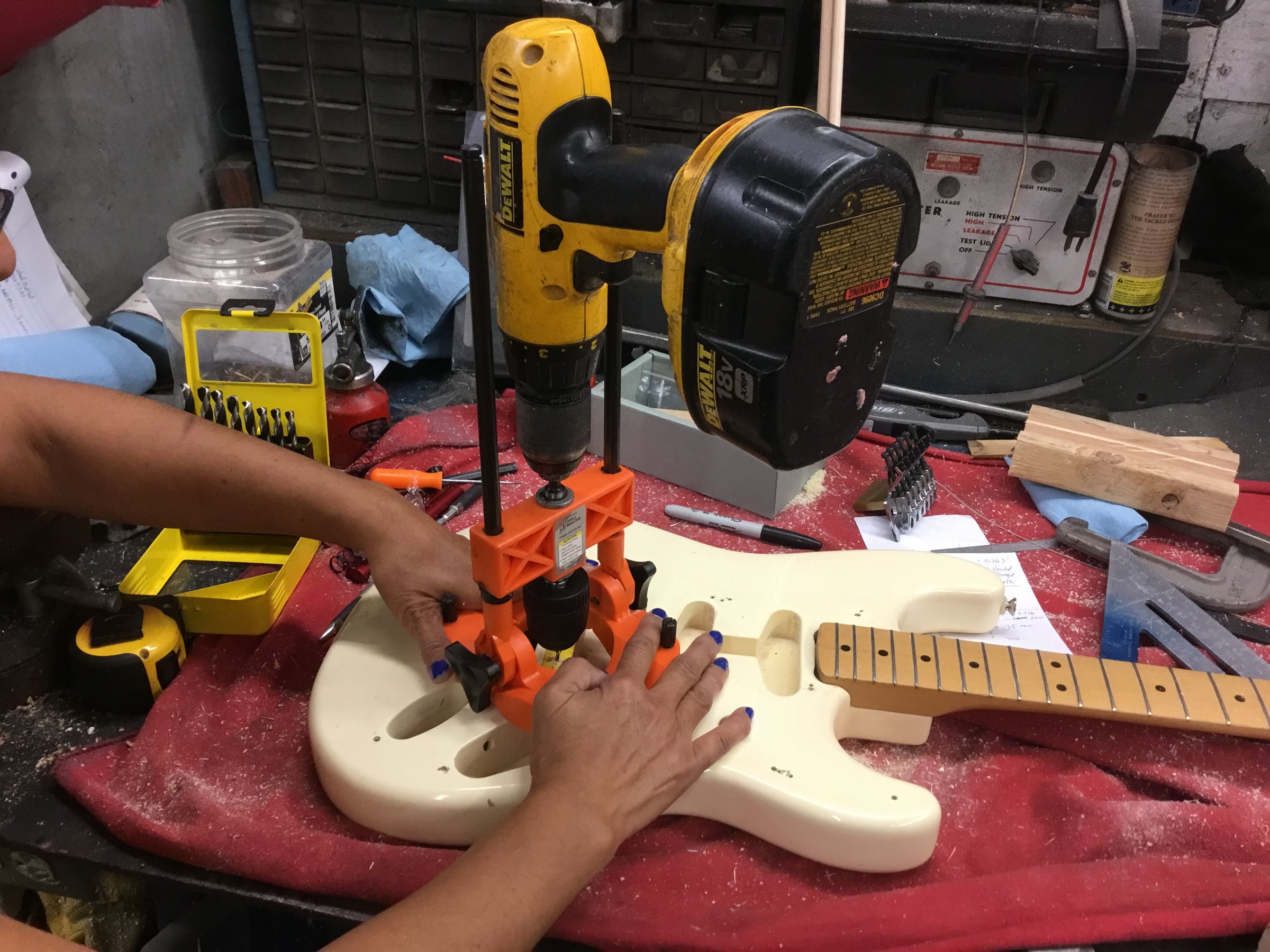 Gotoh Fender Floating Tremolo Install : 32 Steps (with Pictures ...