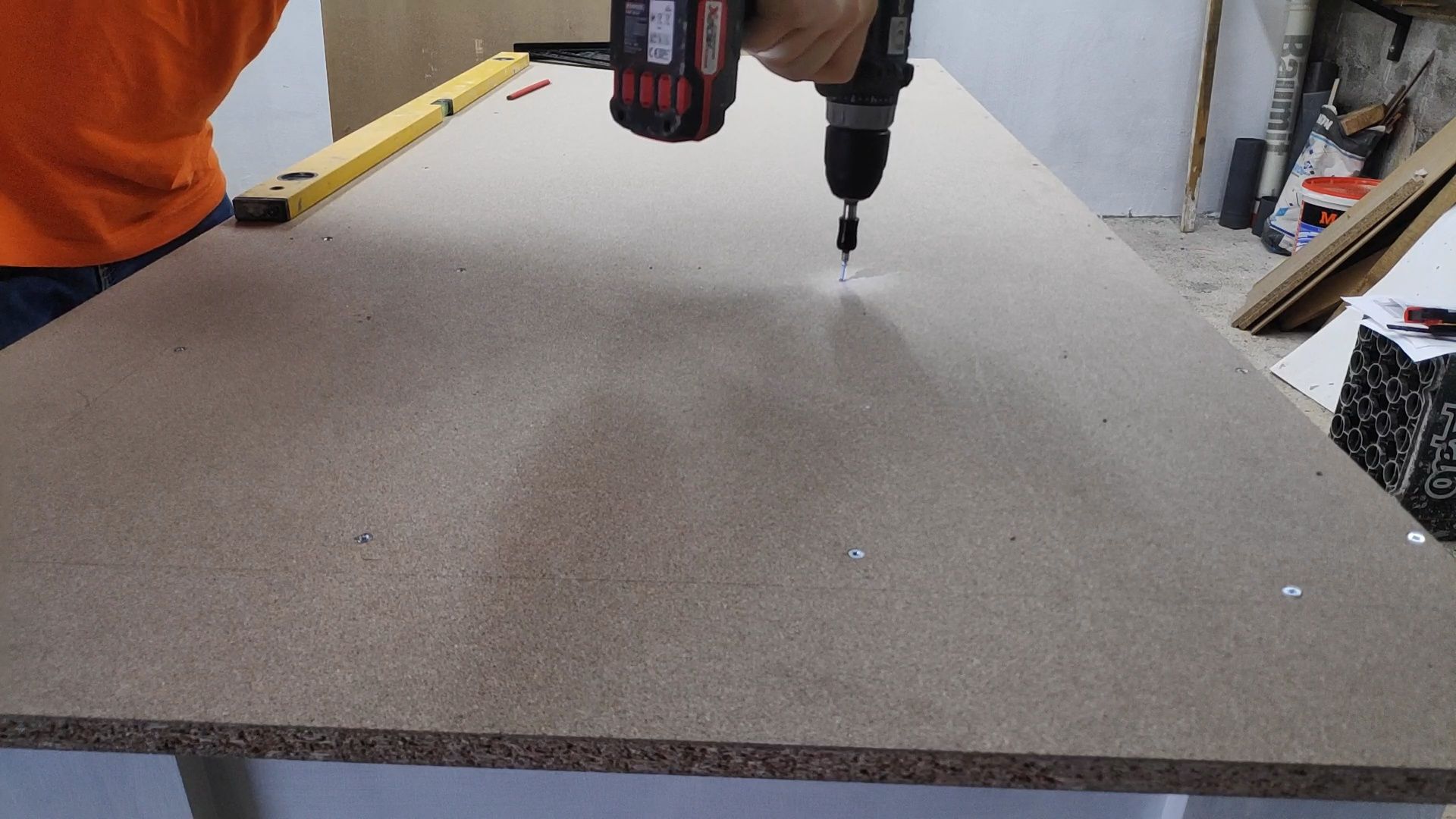 Less Than $50 Particleboard Workbench : 9 Steps (with Pictures ...