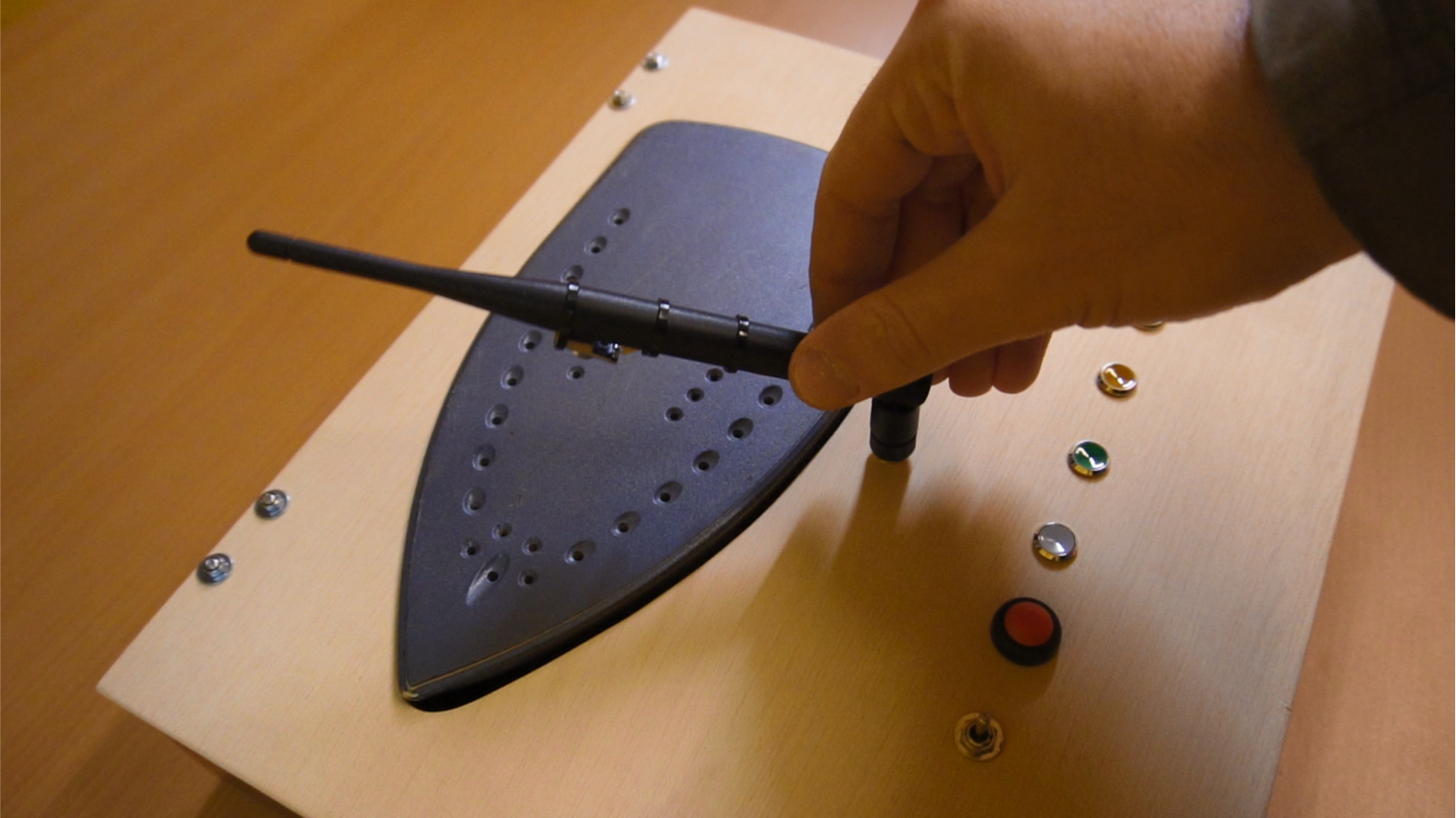 The Ultimate DIY Hot Plate! Powered by ESP32 and IR Sensor : 4 Steps ...