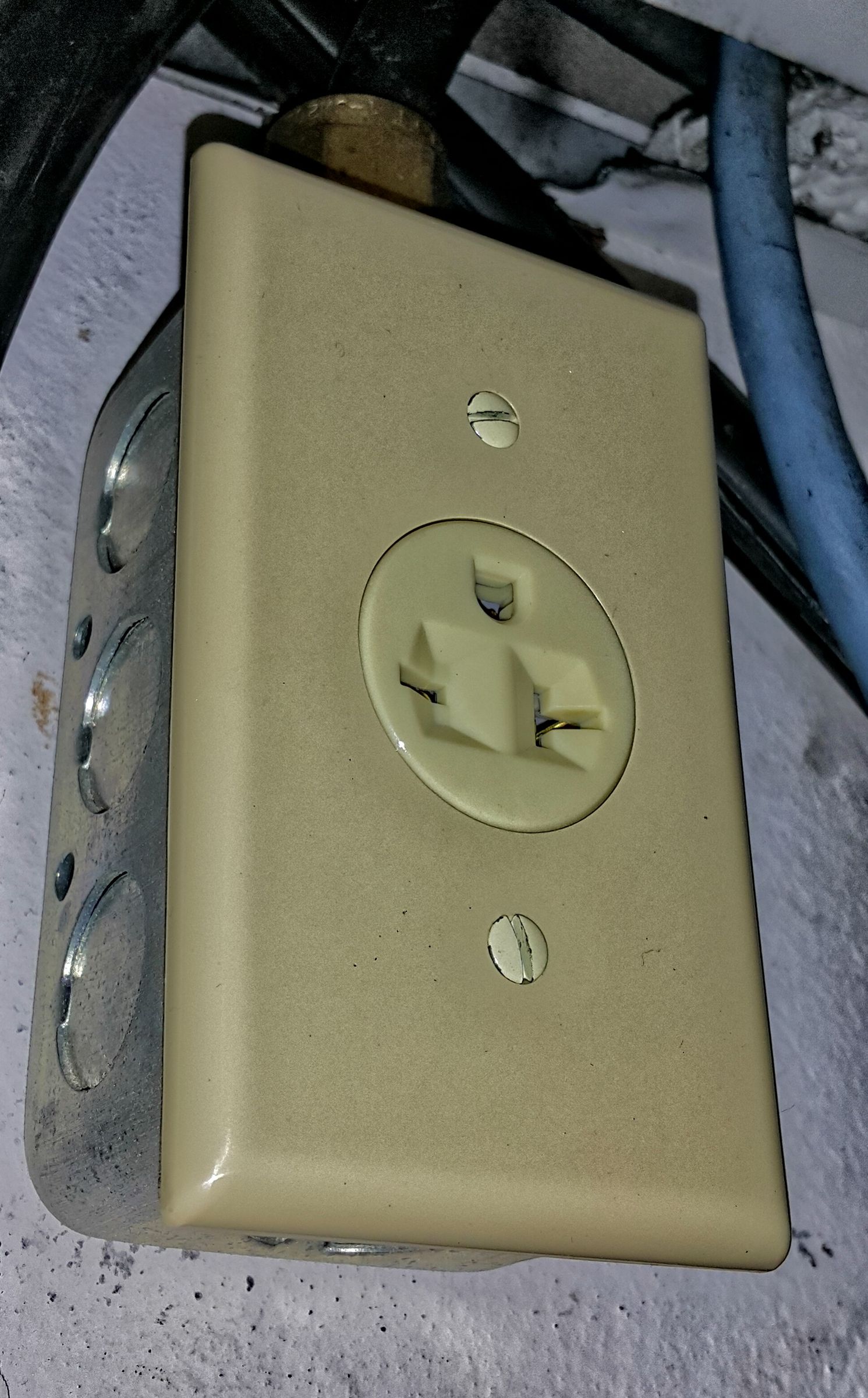 The Danger of Slack Electrical Connections, and Fixing Them! (with ...