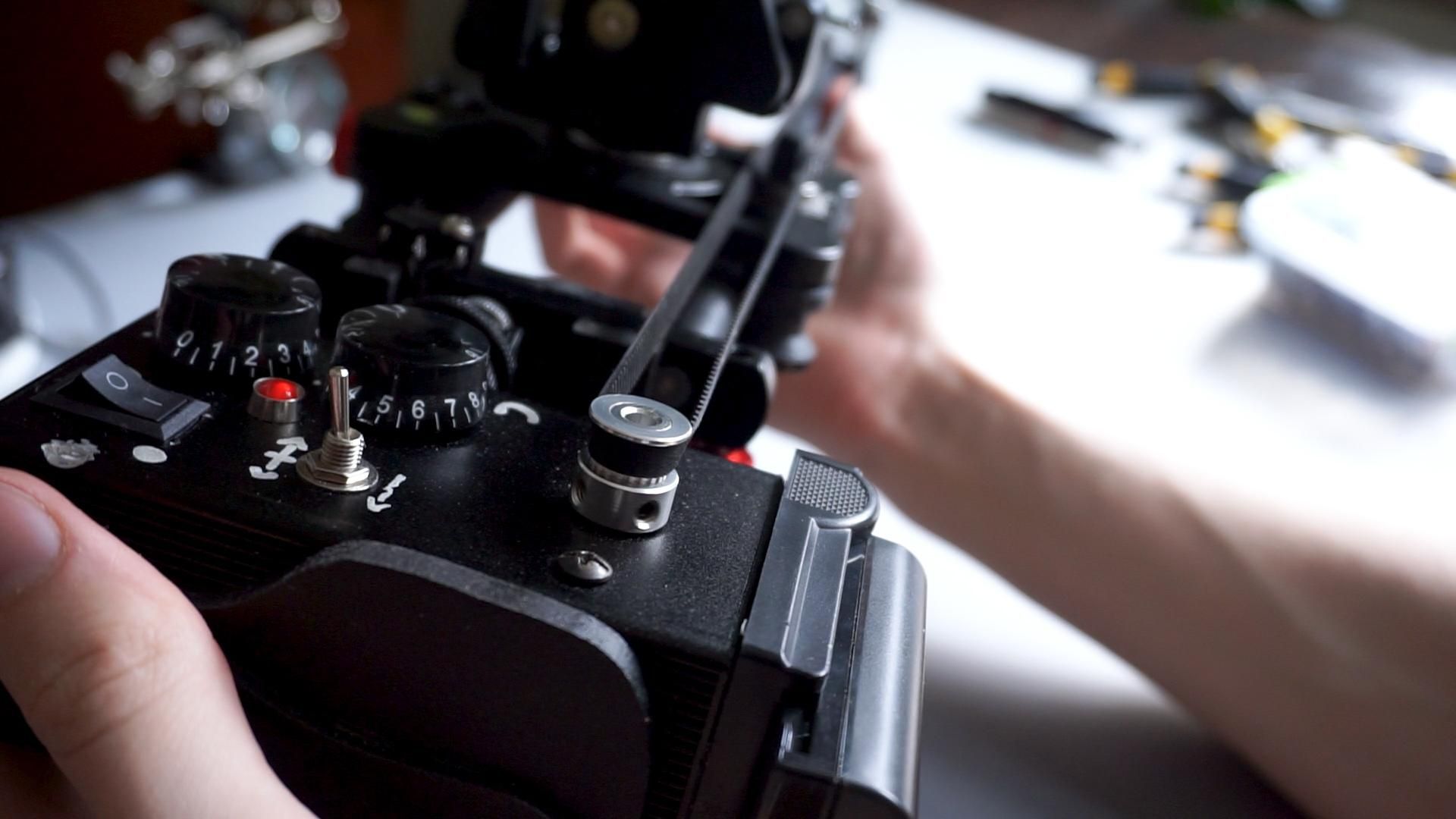 How to Motorize a Camera Slider (Battery Powered) : 11 Steps (with ...