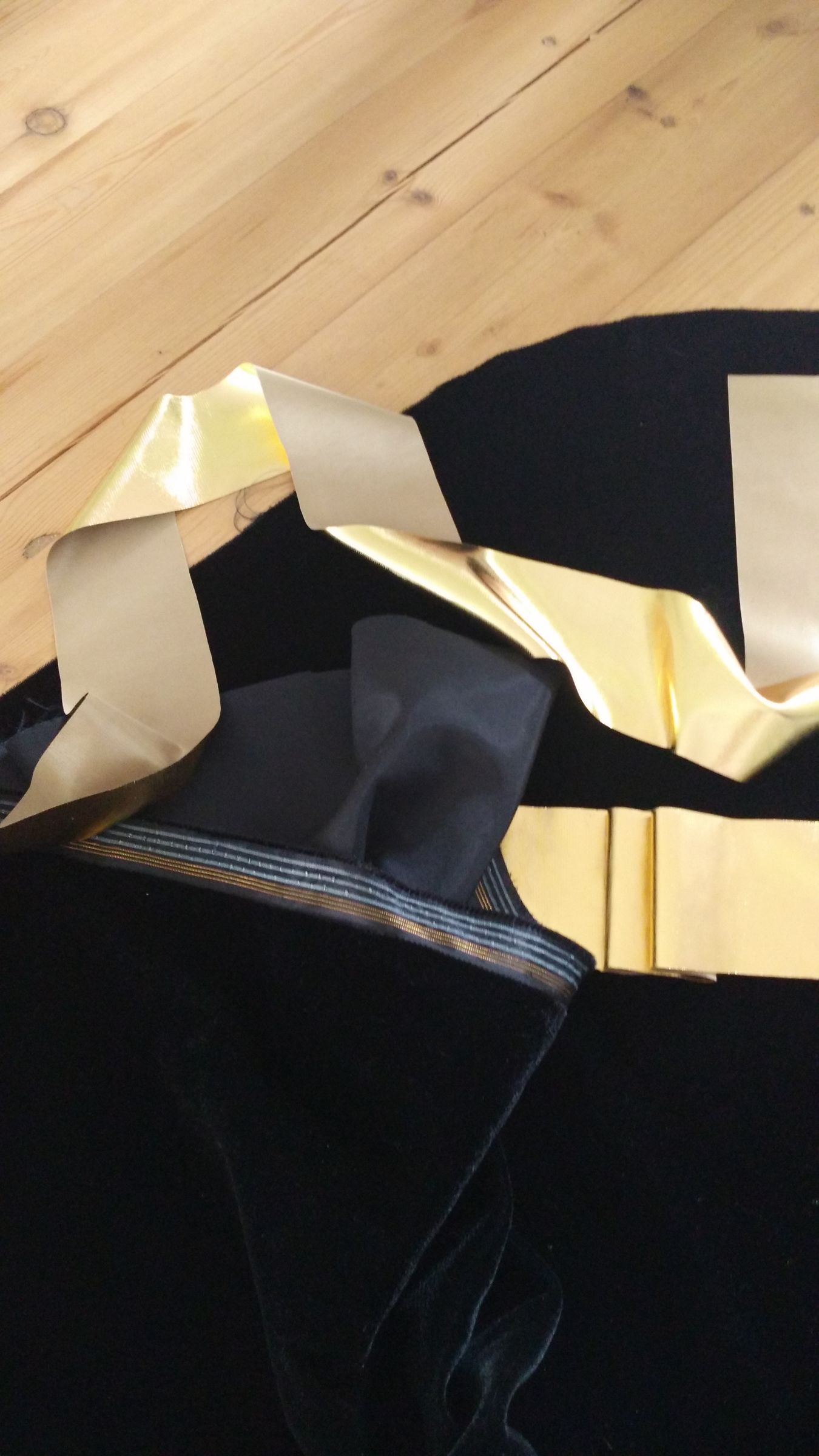 Storm From Xmen Cape : 11 Steps (with Pictures) - Instructables