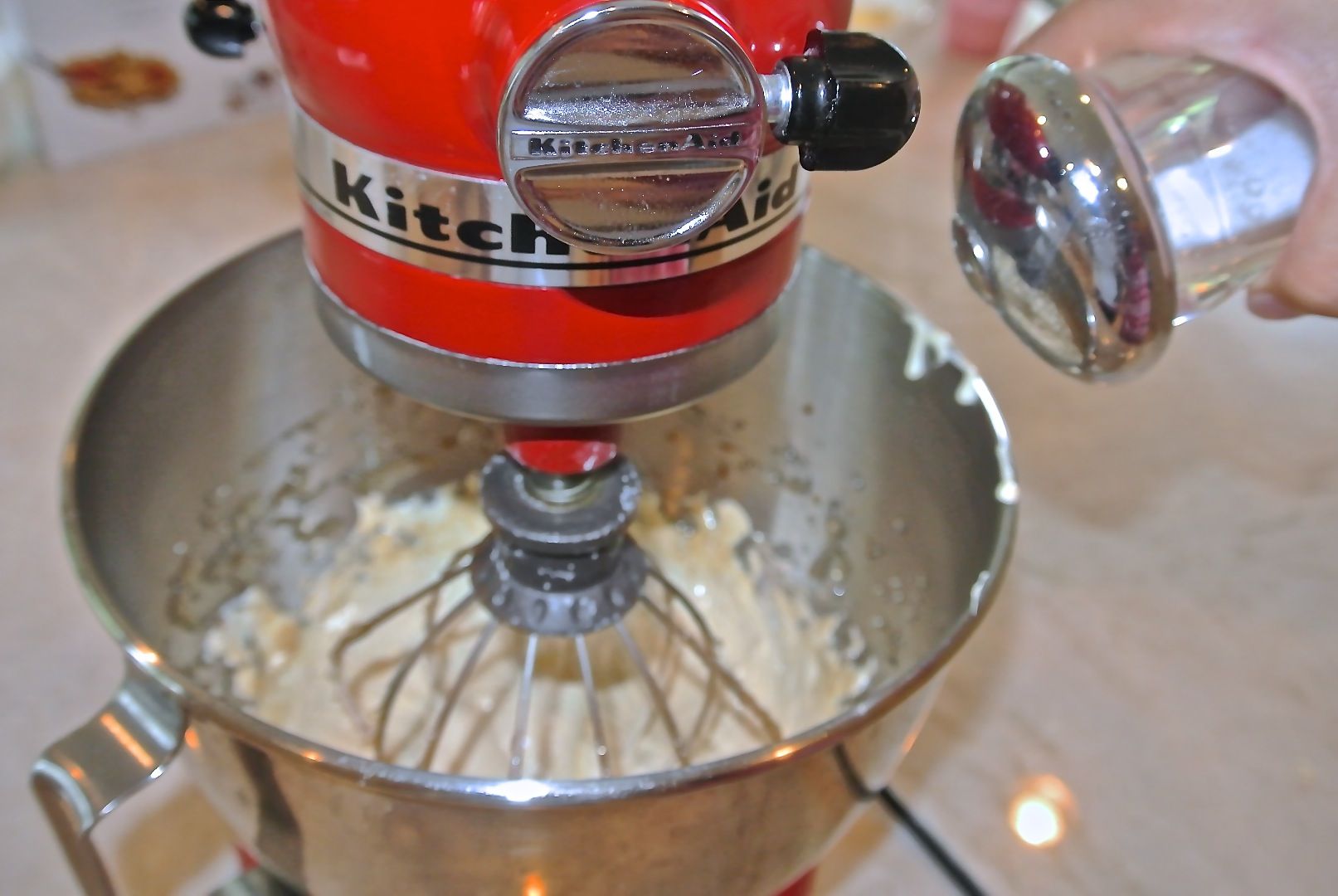 Buttercream 101 : 7 Steps (with Pictures) - Instructables