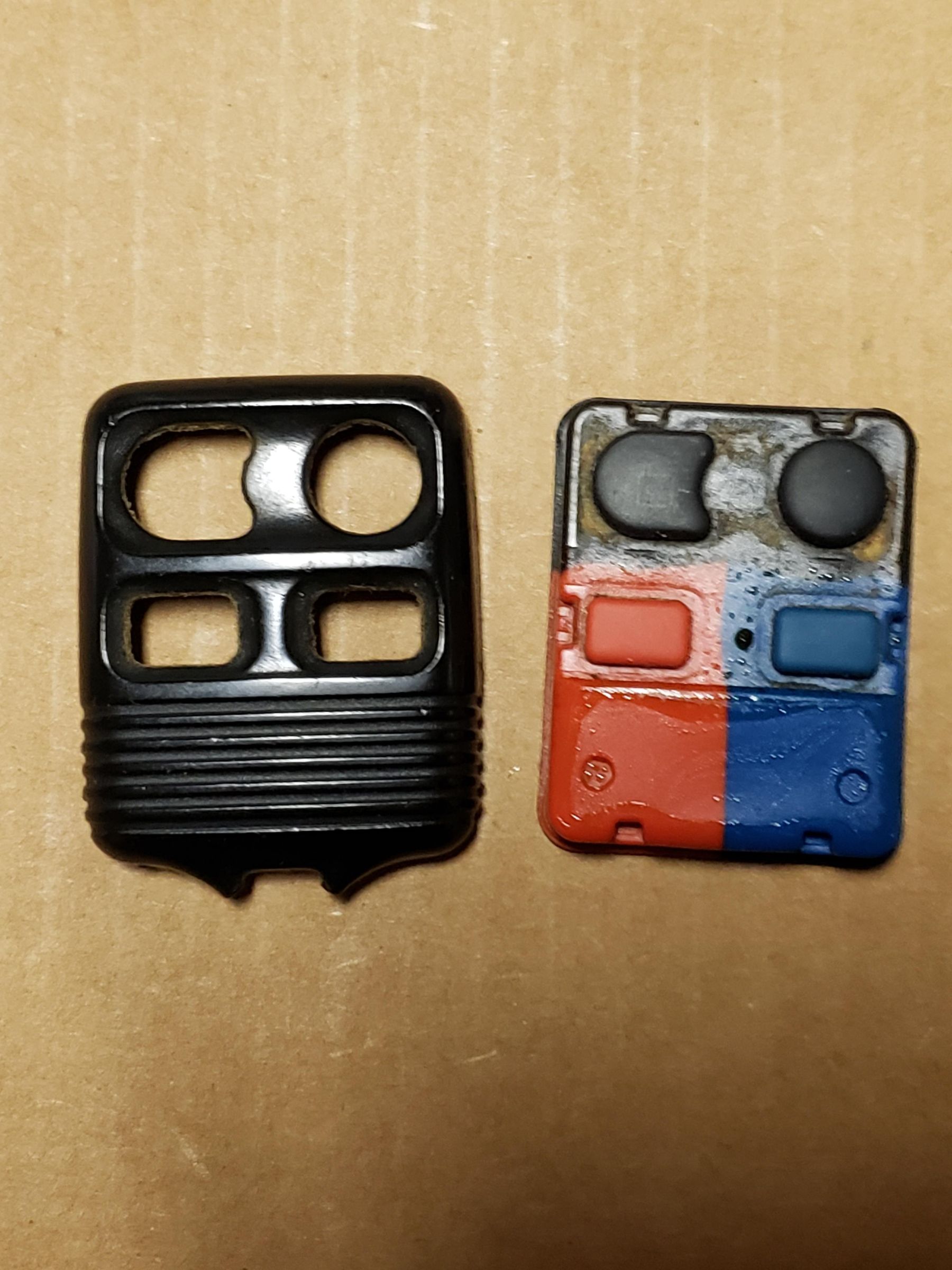 Repairing a Broken Loop on a 2002 Vintage Ford Key Fob : 5 Steps ...