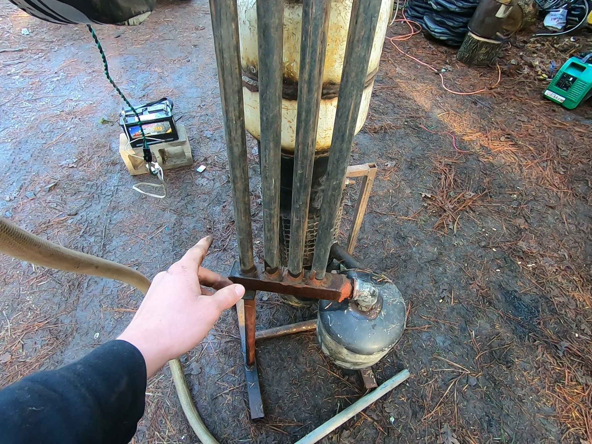 Using Wood to Fuel a Generator! (How to Build a Wood Gasifier W ...