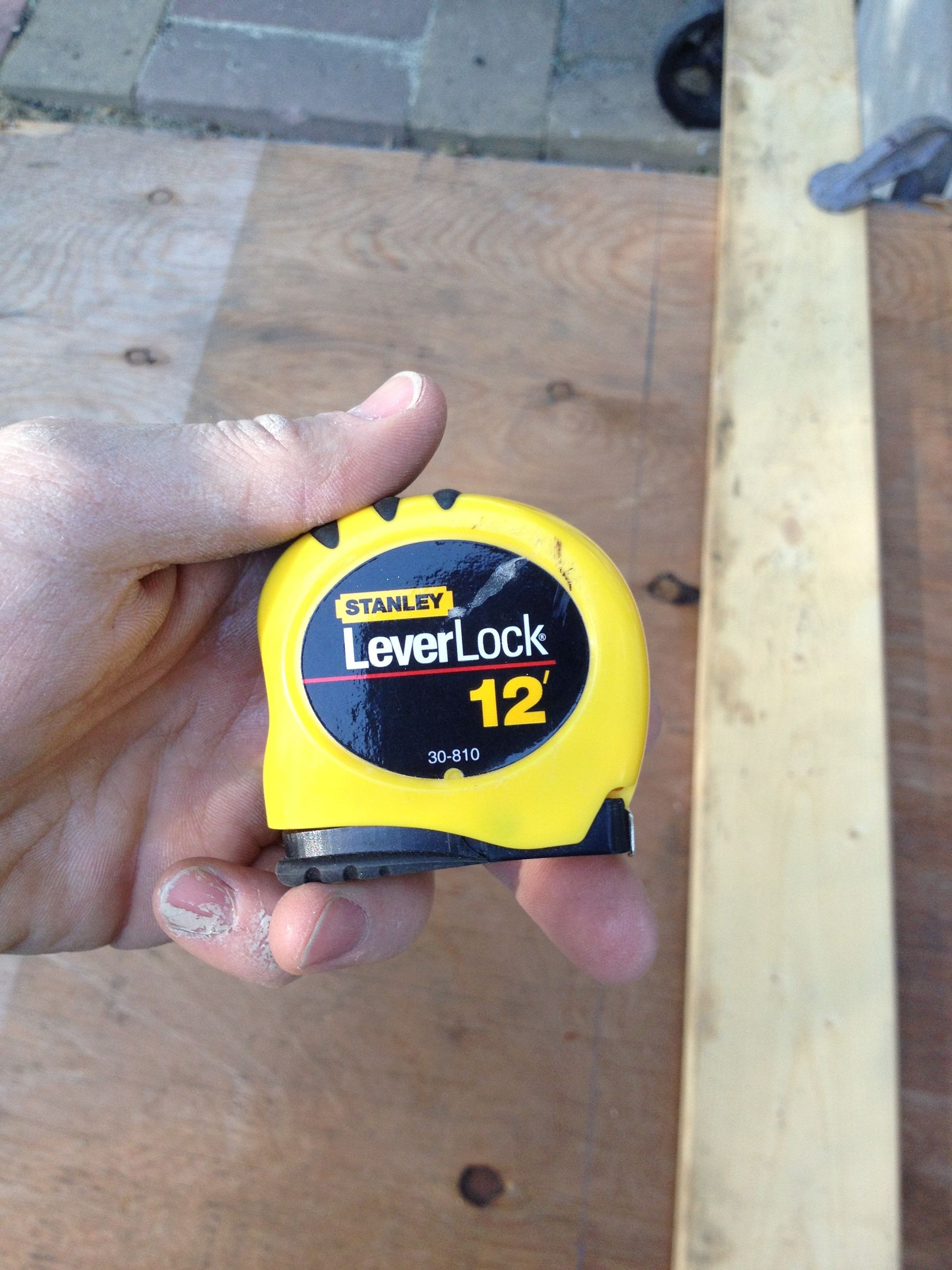 How to Cut a Straight Line Using a Skill Saw or Jig Saw : 4 Steps (with ...