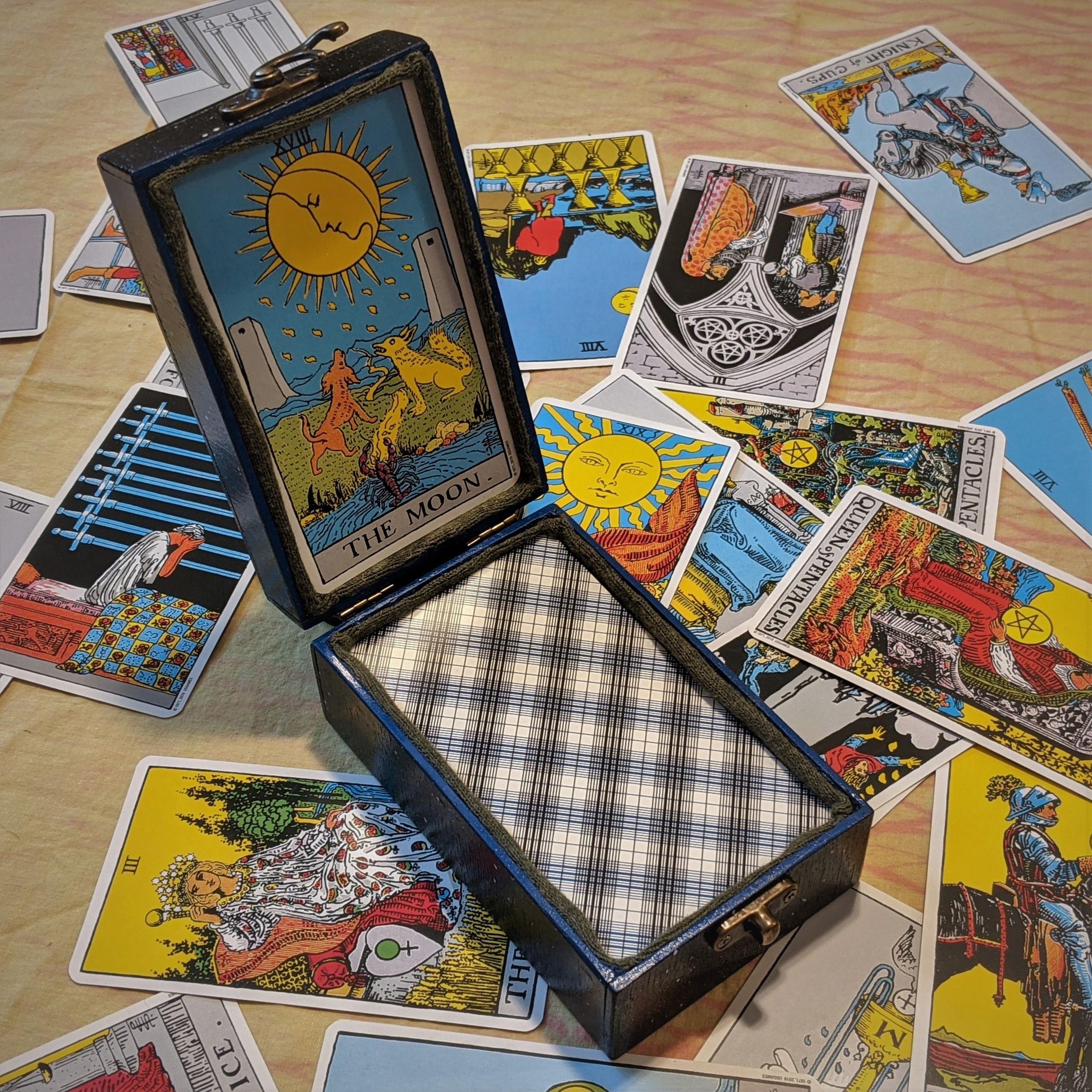 Light & Sturdy Tarot Storage Box : 21 Steps (with Pictures) - Instructables
