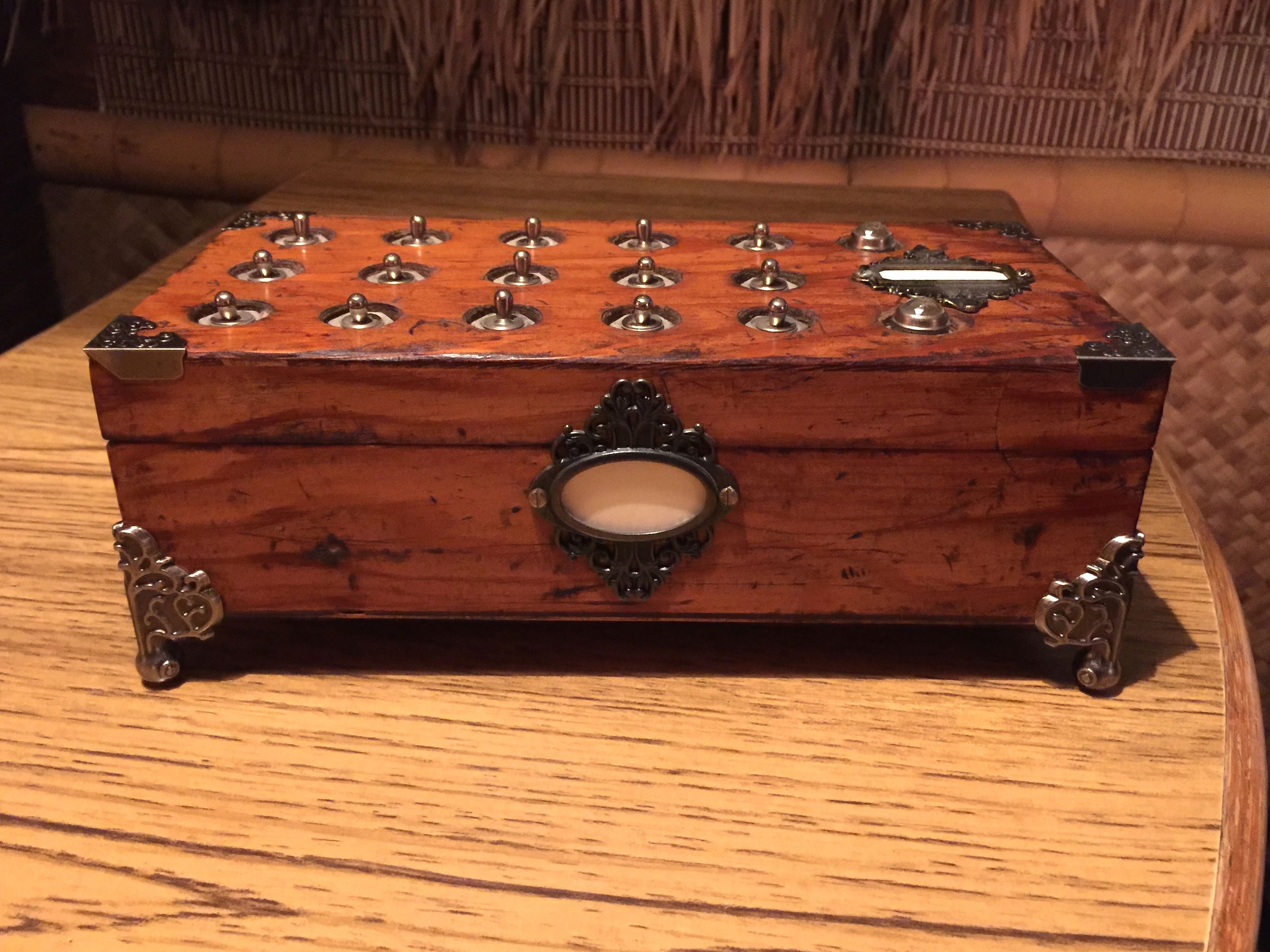 The Christmas Box : 24 Steps (with Pictures) - Instructables