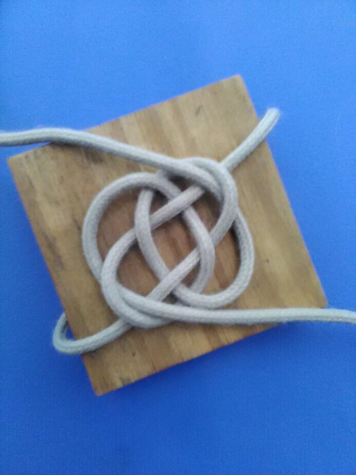 Carrick Bend Loop : 7 Steps - Instructables