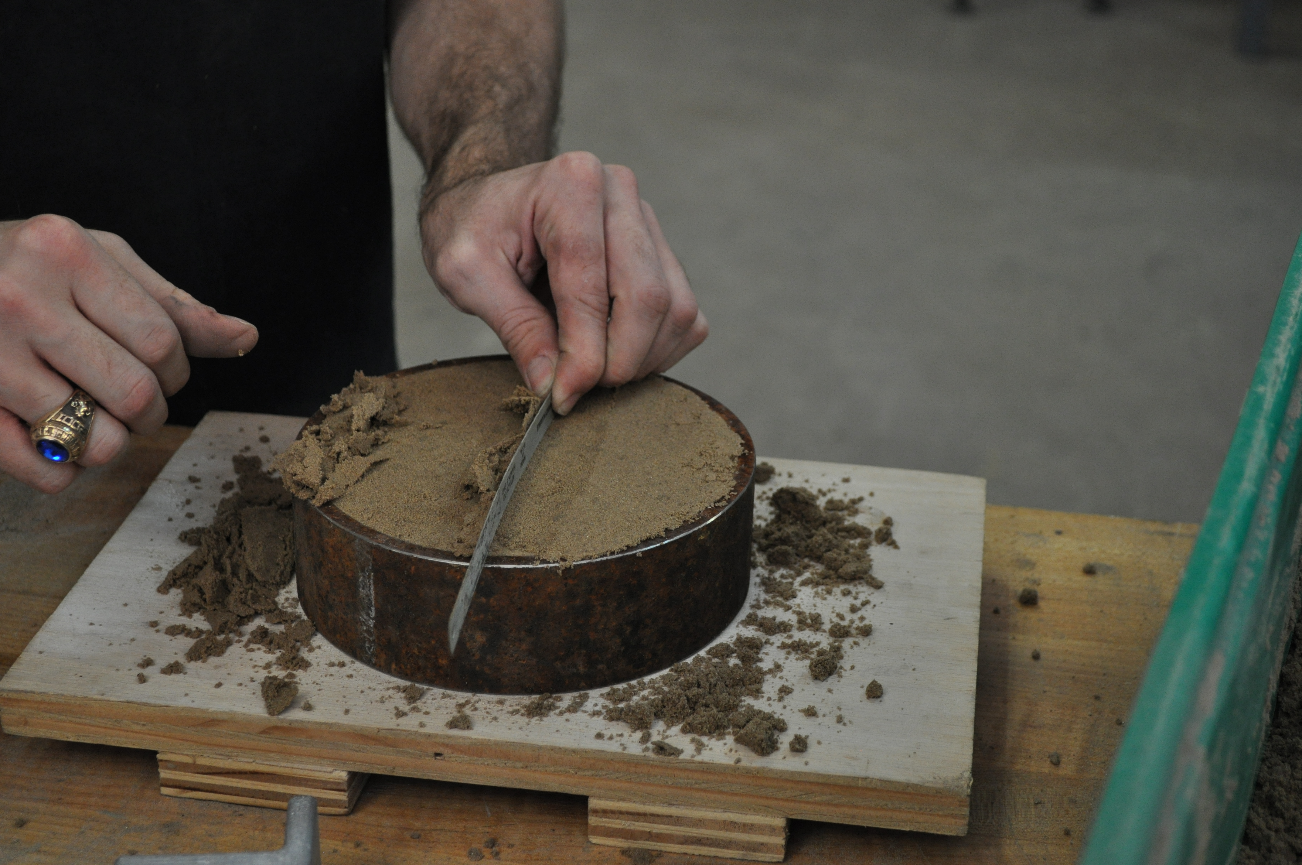 How to Sand Cast 3D Printed Objects : 12 Steps (with Pictures ...