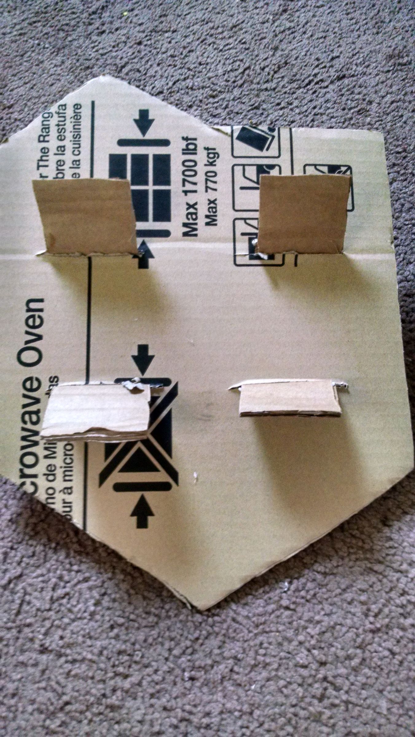 Young Link's Deku Kokiri Shield : 5 Steps - Instructables