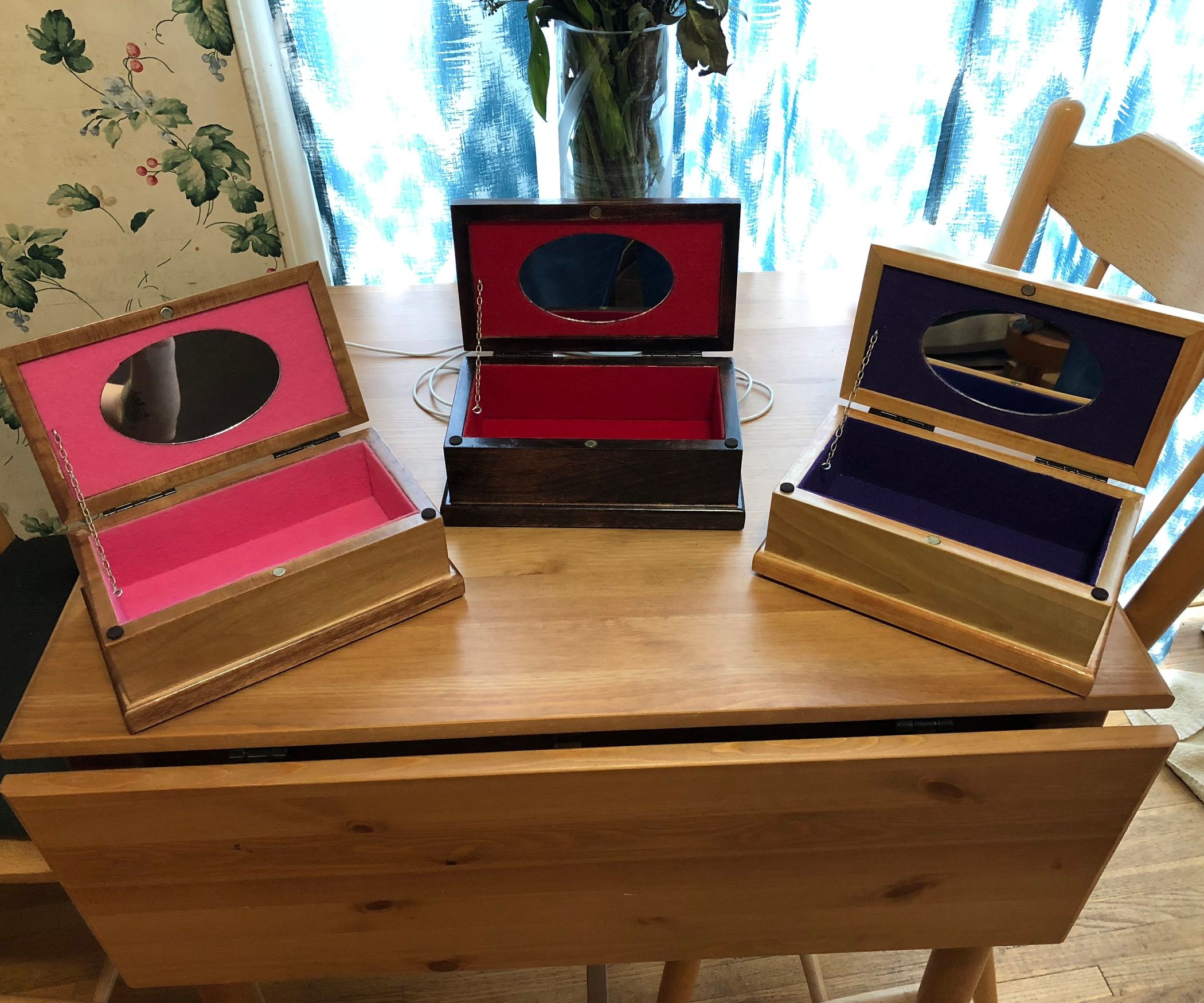 Simple Jewelry Boxes : 10 Steps (with Pictures) - Instructables