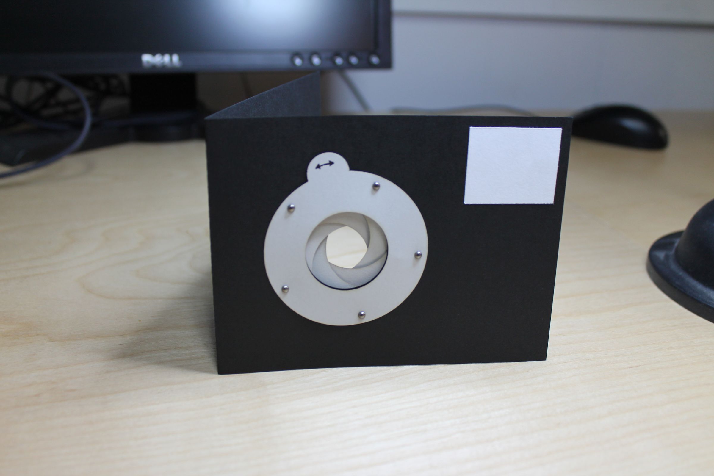 Mechanical Iris Card - Improved! : 3 Steps (with Pictures) - Instructables