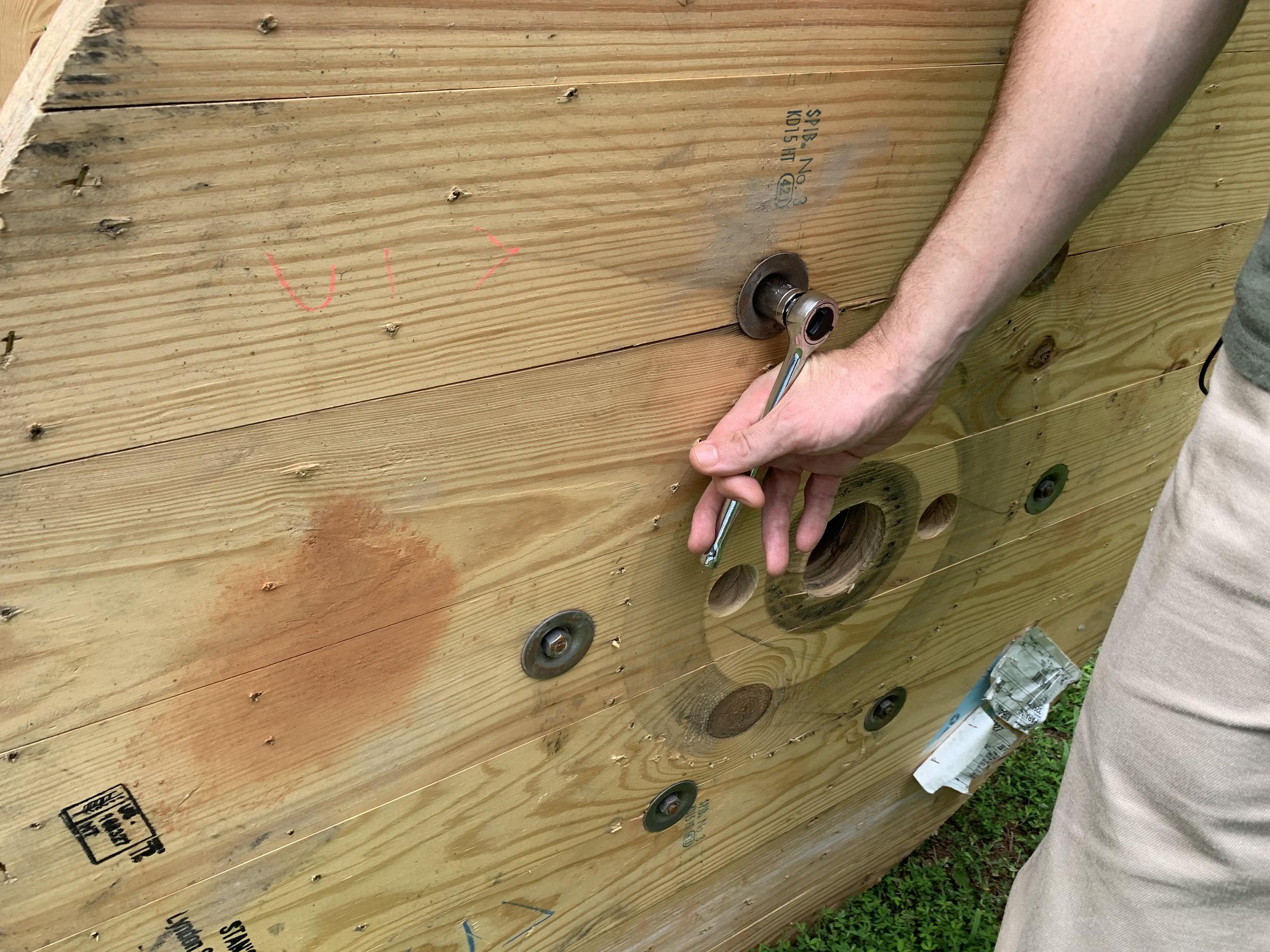 Upcycled Cable Spool Ottoman With Storage : 6 Steps (with Pictures ...