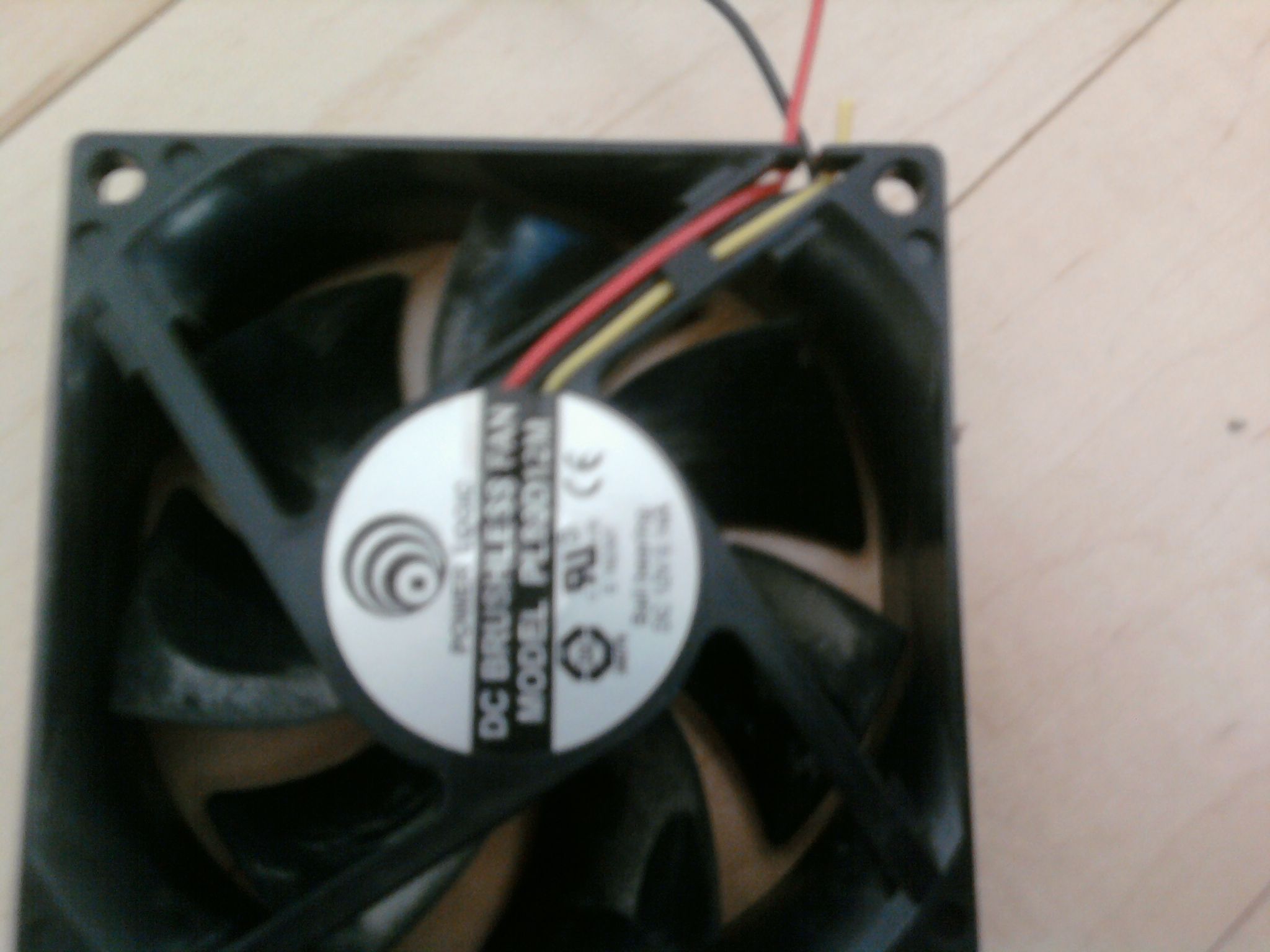 Mini Hovercraft From a Dead Computer! : 4 Steps - Instructables