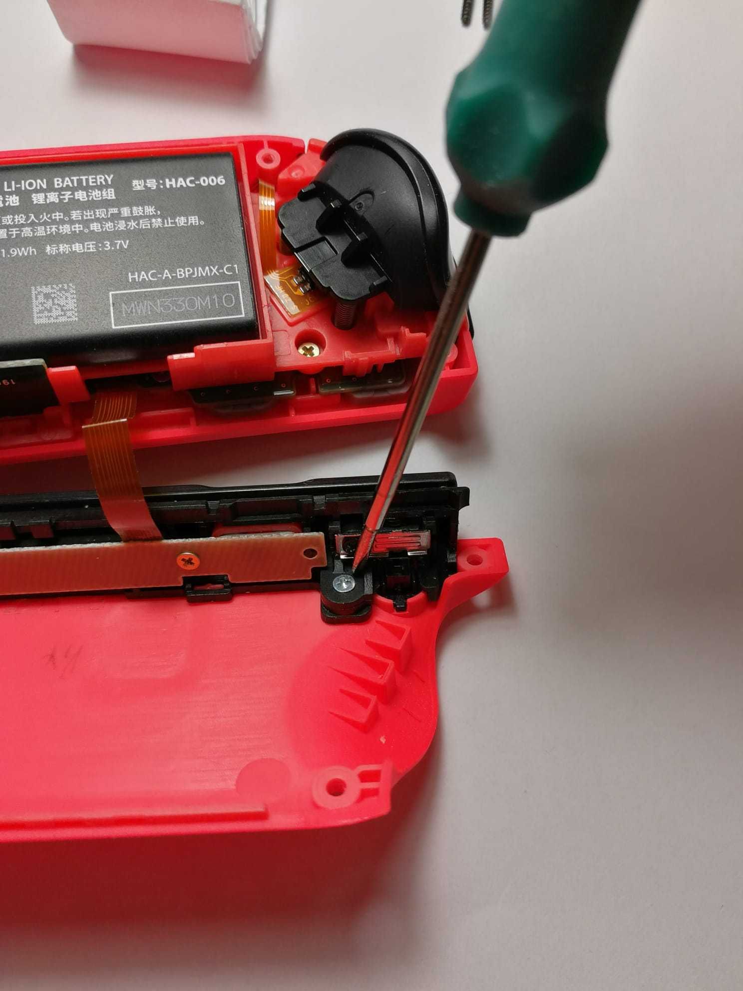 How to Add a Metal Lock to Your Joycons : 8 Steps - Instructables