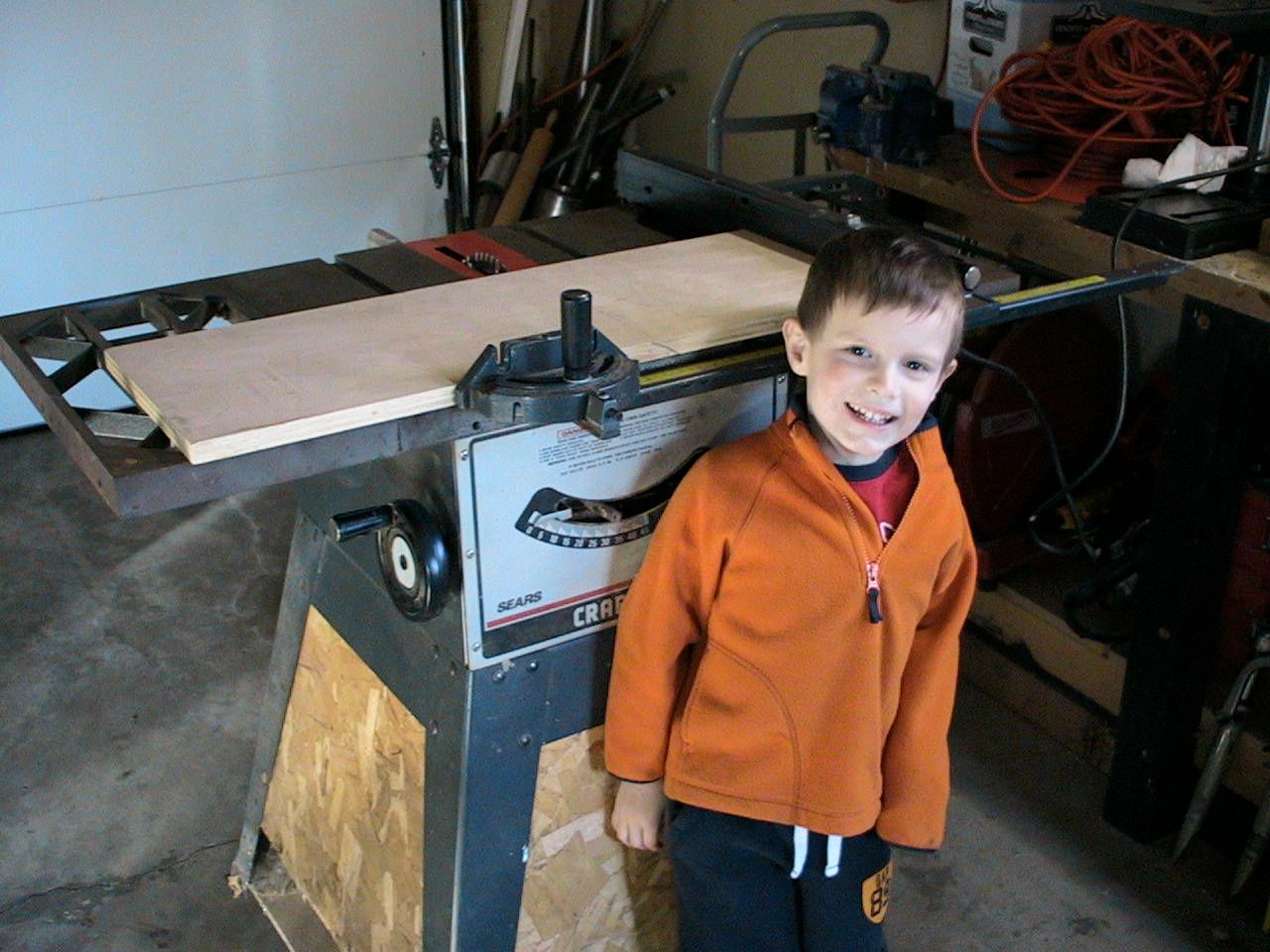 How to Make a Mini Milling Machine- Manual or CNC! : 14 Steps (with ...