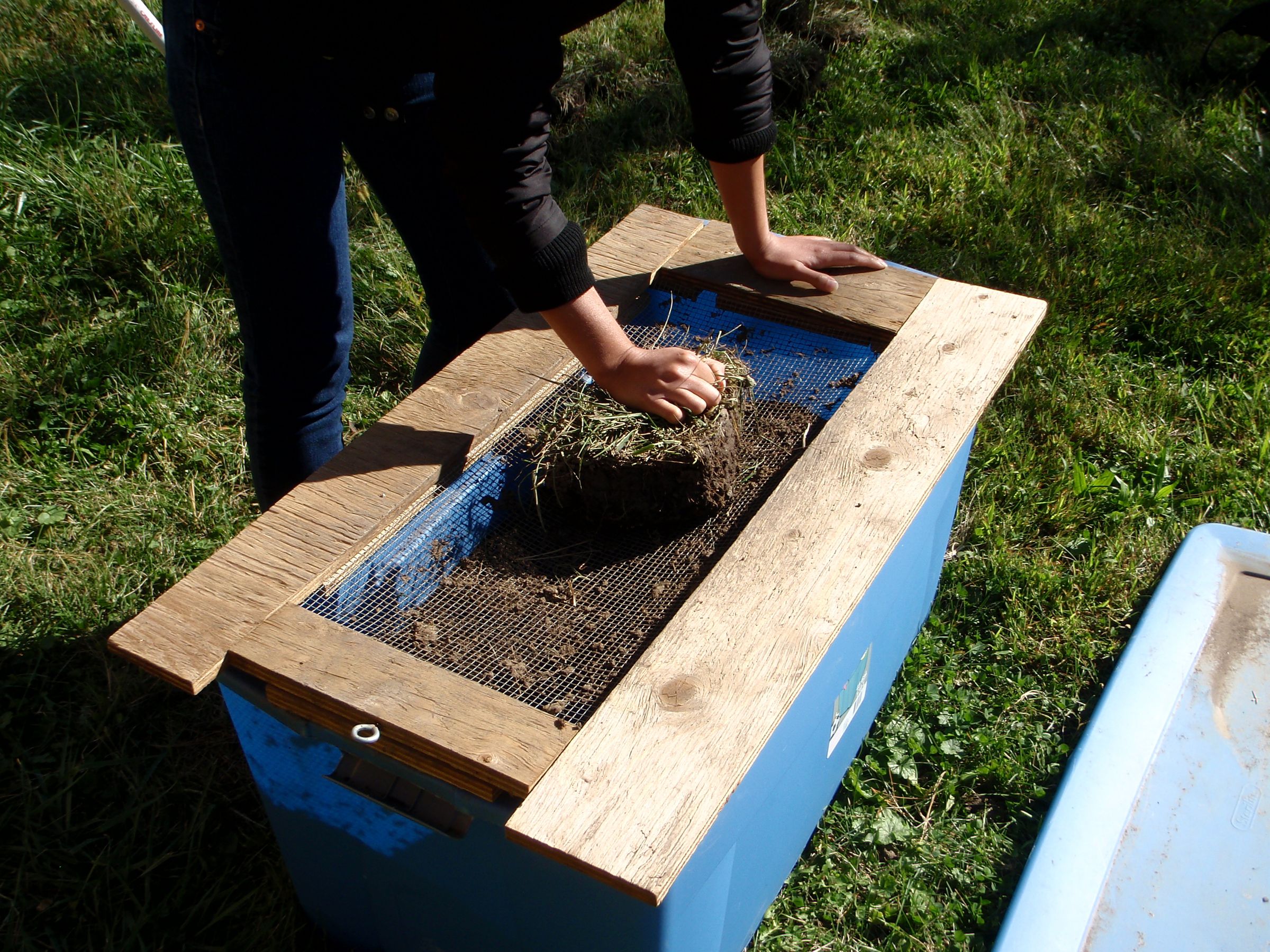 How to Build a Cold Frame : 5 Steps (with Pictures) - Instructables