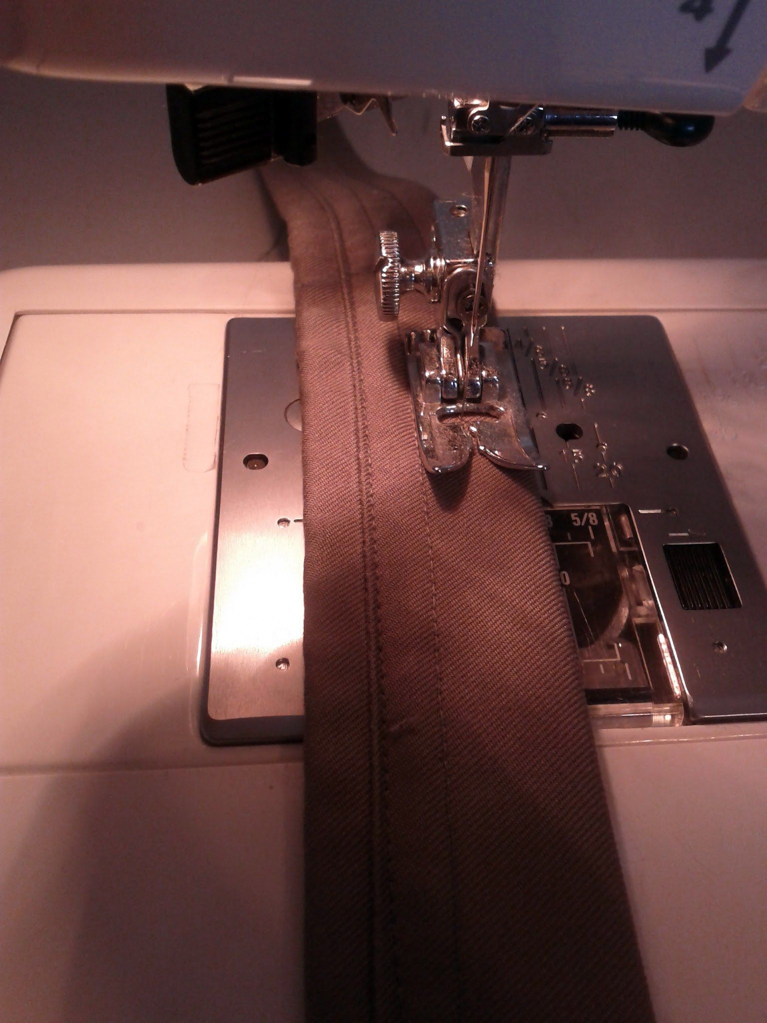 How to Cover a Bag Strap Using (Almost) No Pins : 10 Steps (with ...